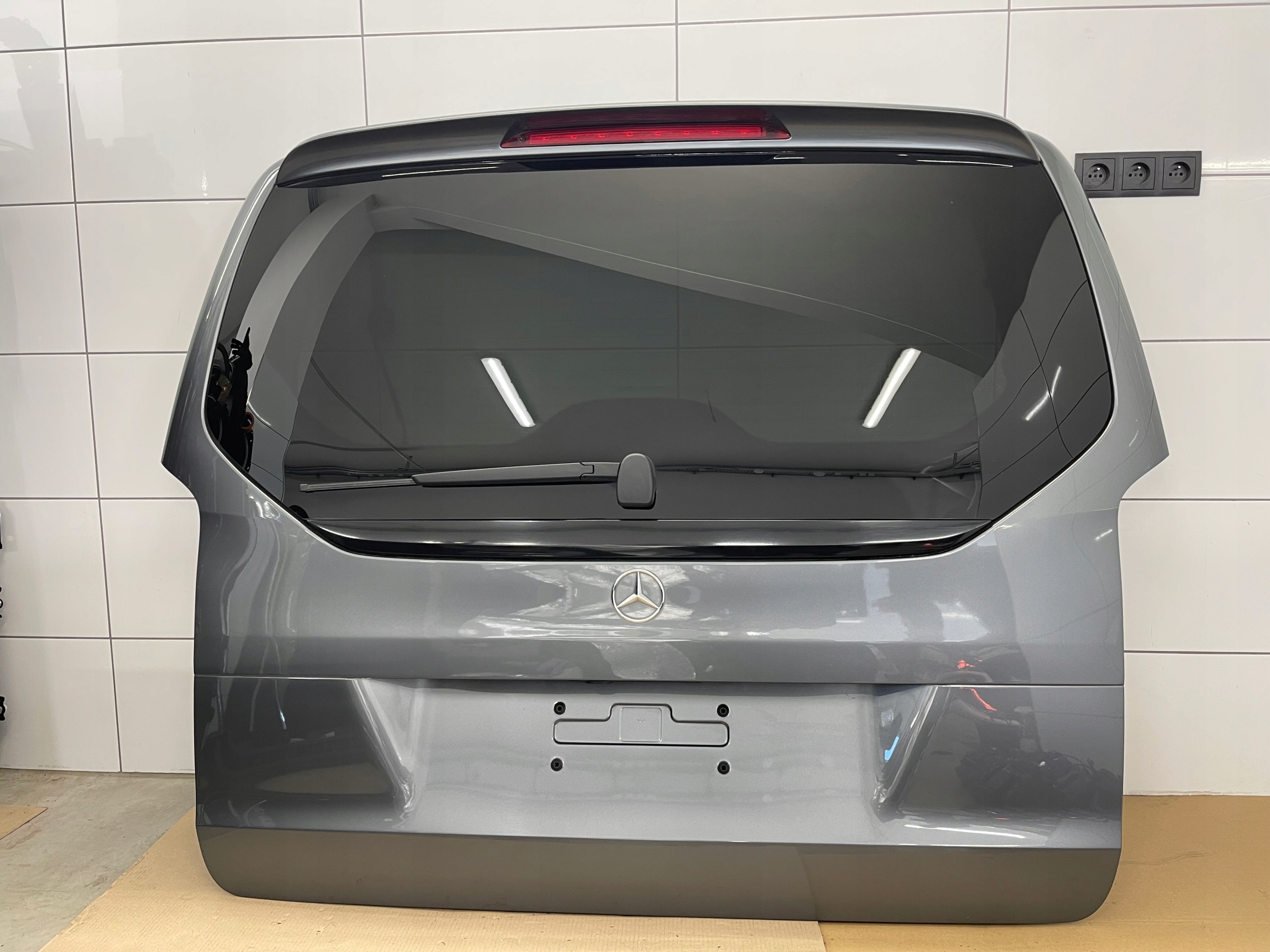 MERCEDES W447 V-KLASA KLAPA BAGAŻNIKA 639 za 10999.00PLN z Tyniec mały ...