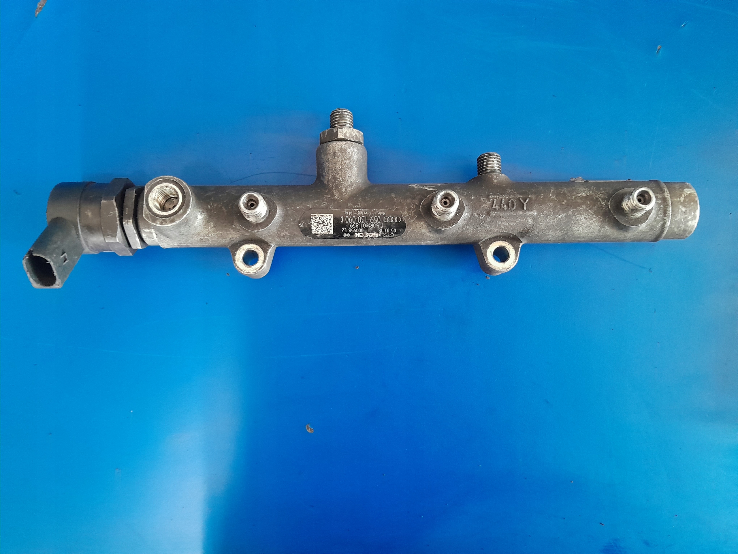 Audi OE 059130090K listwa wtryskowa • Cena, Opinie - Allegro