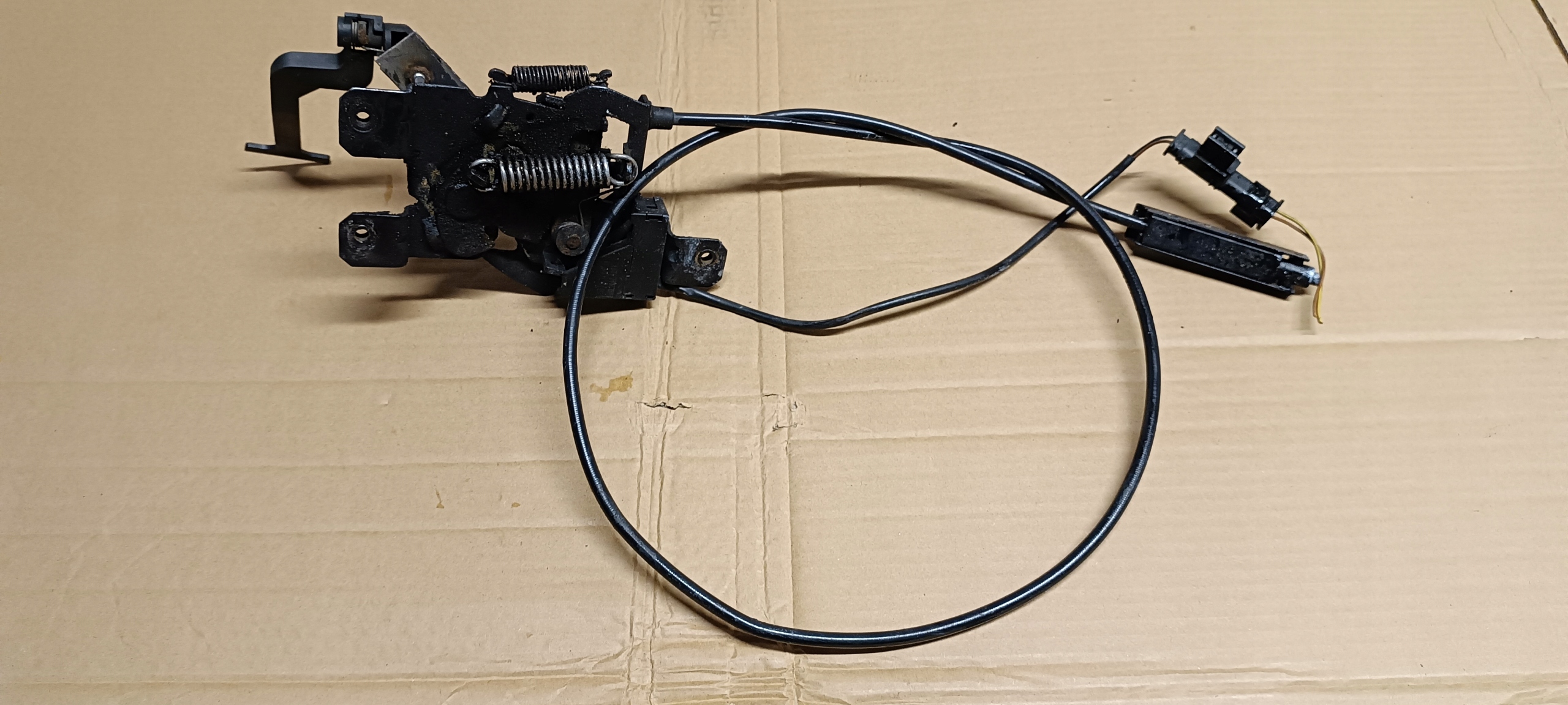 Mercedes W169 Zamek Maski w Części samochodowe, zamienne - Allegro.pl