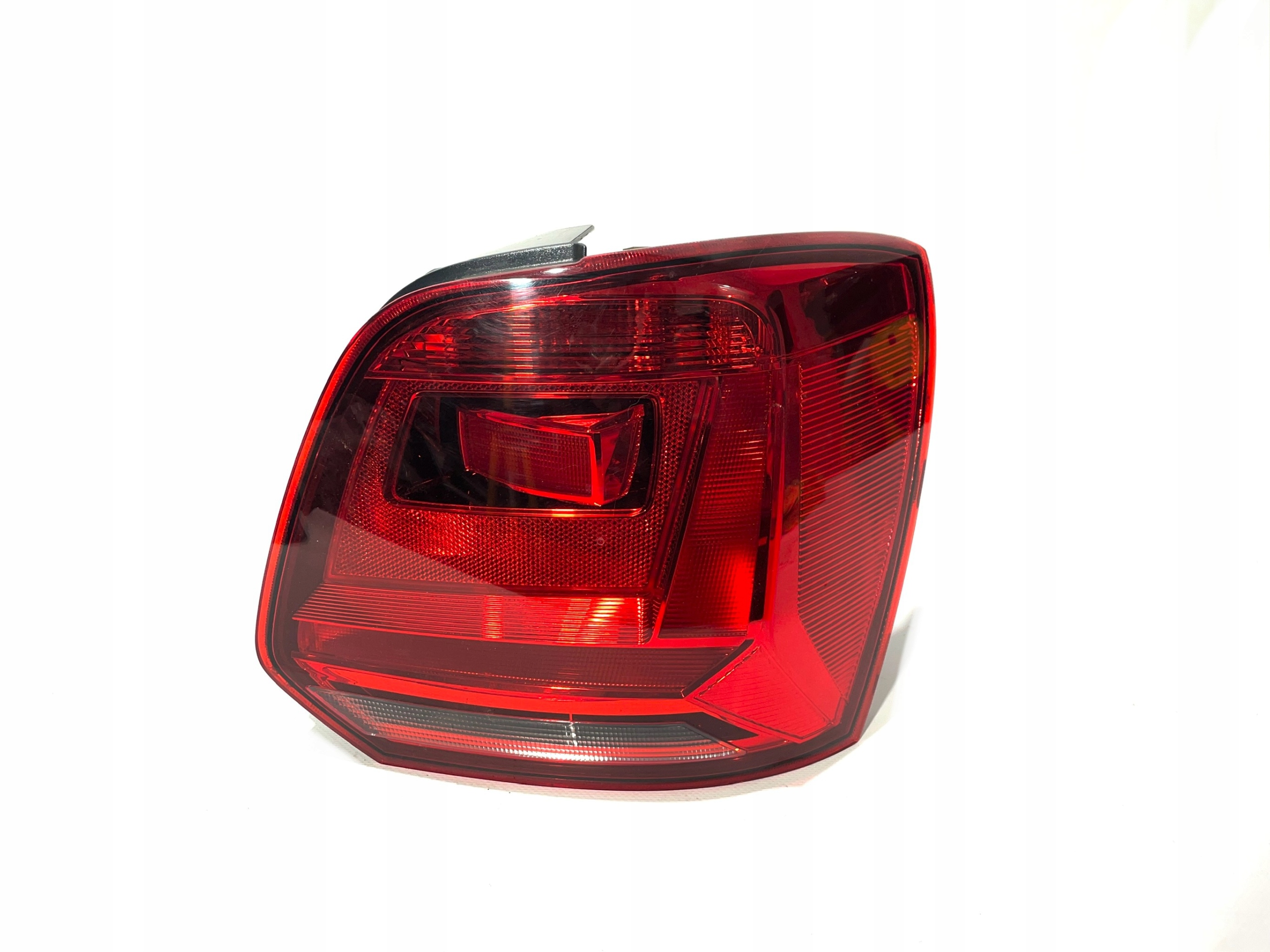 LAMPA TYLNA POLO LIFT 6C0945096K PRAWA za 249.00PLN z Polanica Zdroj ...