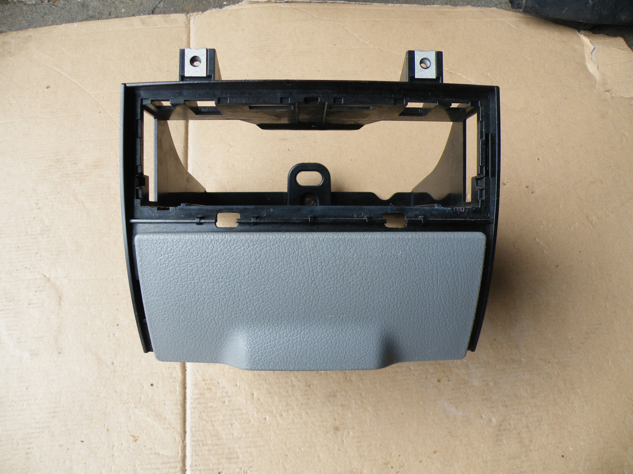 Mercedes Sprinter półka radia schowek cupholder A9066800558 A9068100028 ...