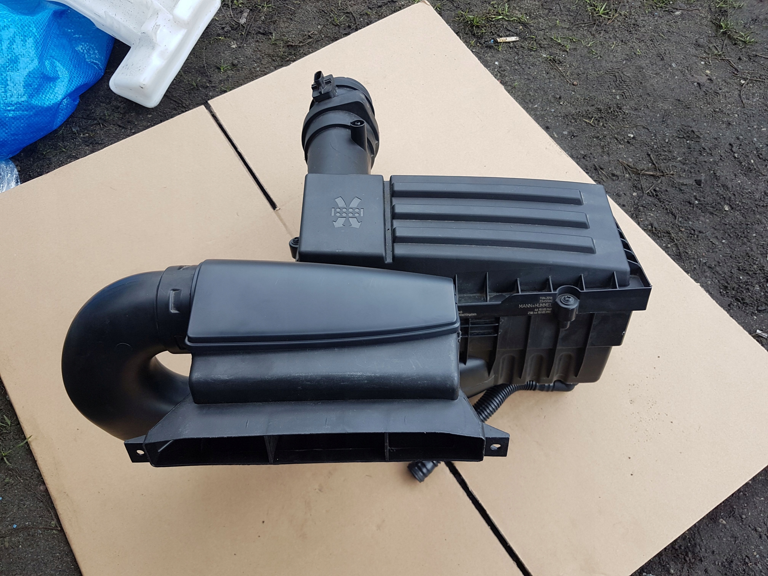 OBUDOWA FILTRA POWIETRZA VW PASSAT B7 2.0 TDI 3C0 1K0 za 400 zł z ...