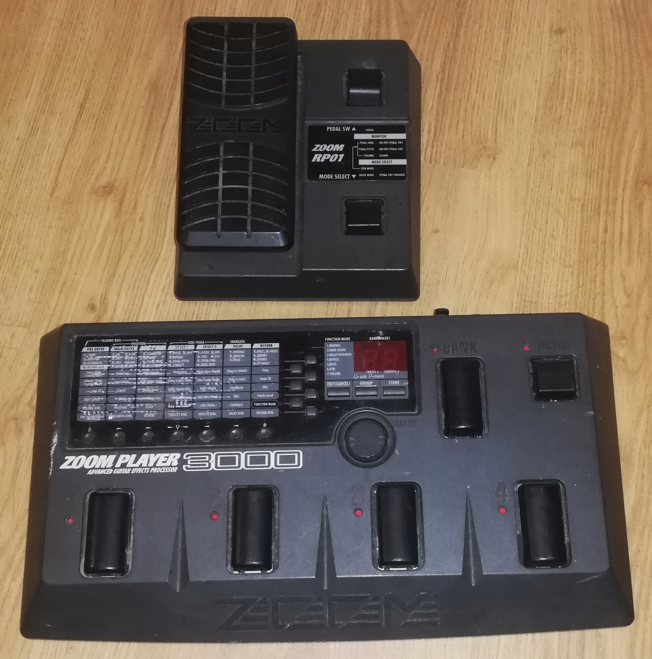 ZOOM PLAYER 3000 + ZOOM RP01 multiefekt nr ser: 13 11954554128 - Sklepy ...