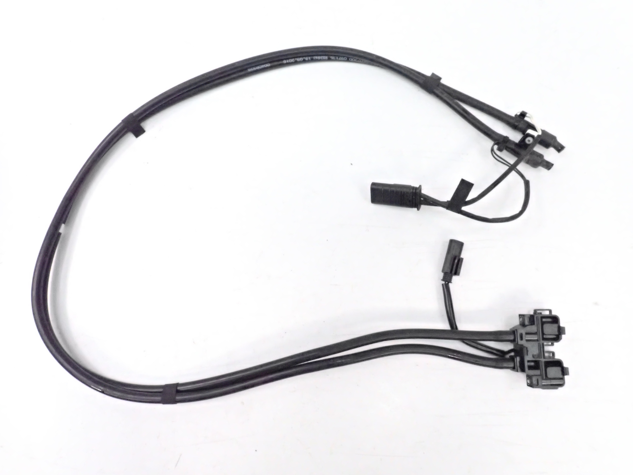 A2228607300 A2228607300 - Розподільник рідини MERCEDES W222 A2228607300 ...