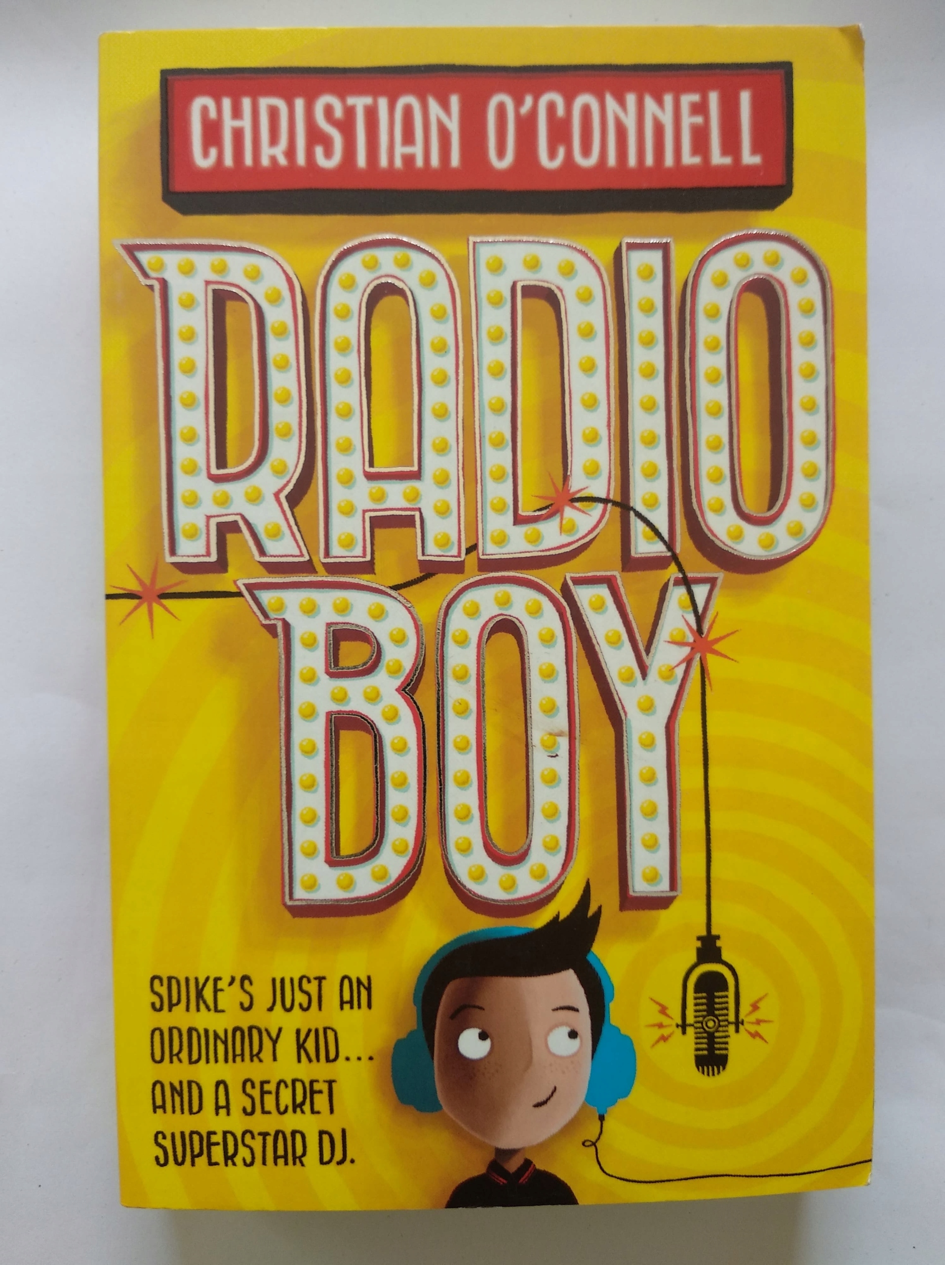 Radio Boy Christian O'Connell (13637677361) | Książka Allegro