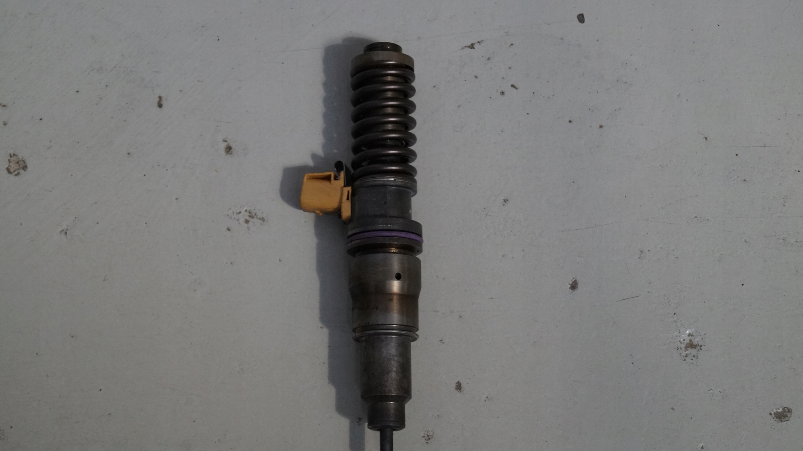 Volvo OE 20584347 pompowtryski • Cena, Opinie - Allegro