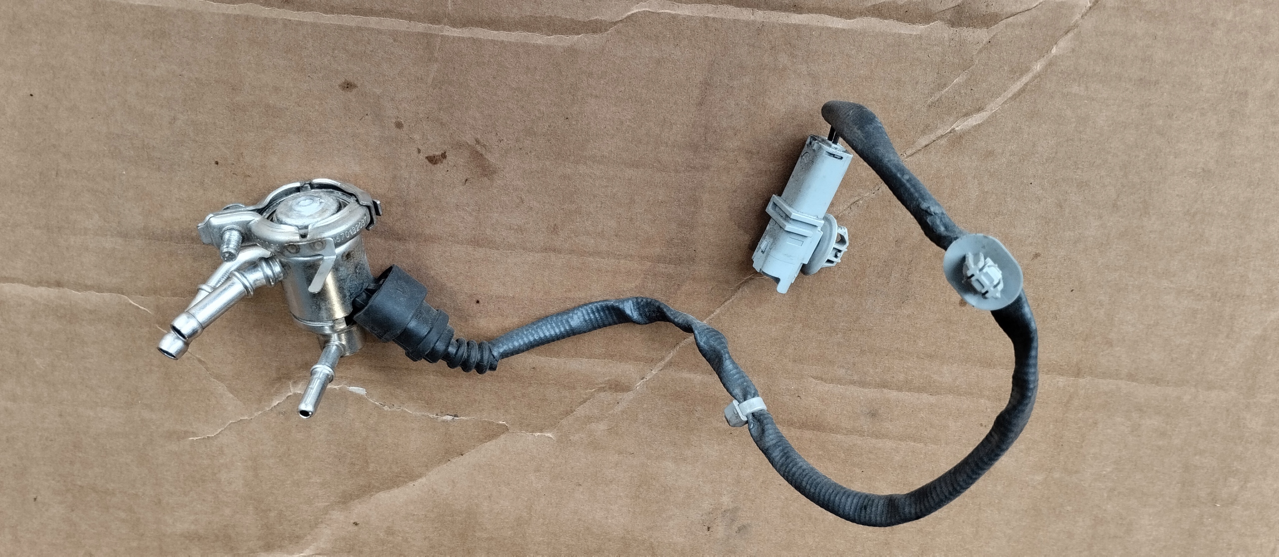 WTRYSK ADBLUE RENAULT KANGOO IV 1.5 BLUE DCI 22r 208994525R za 179 ...