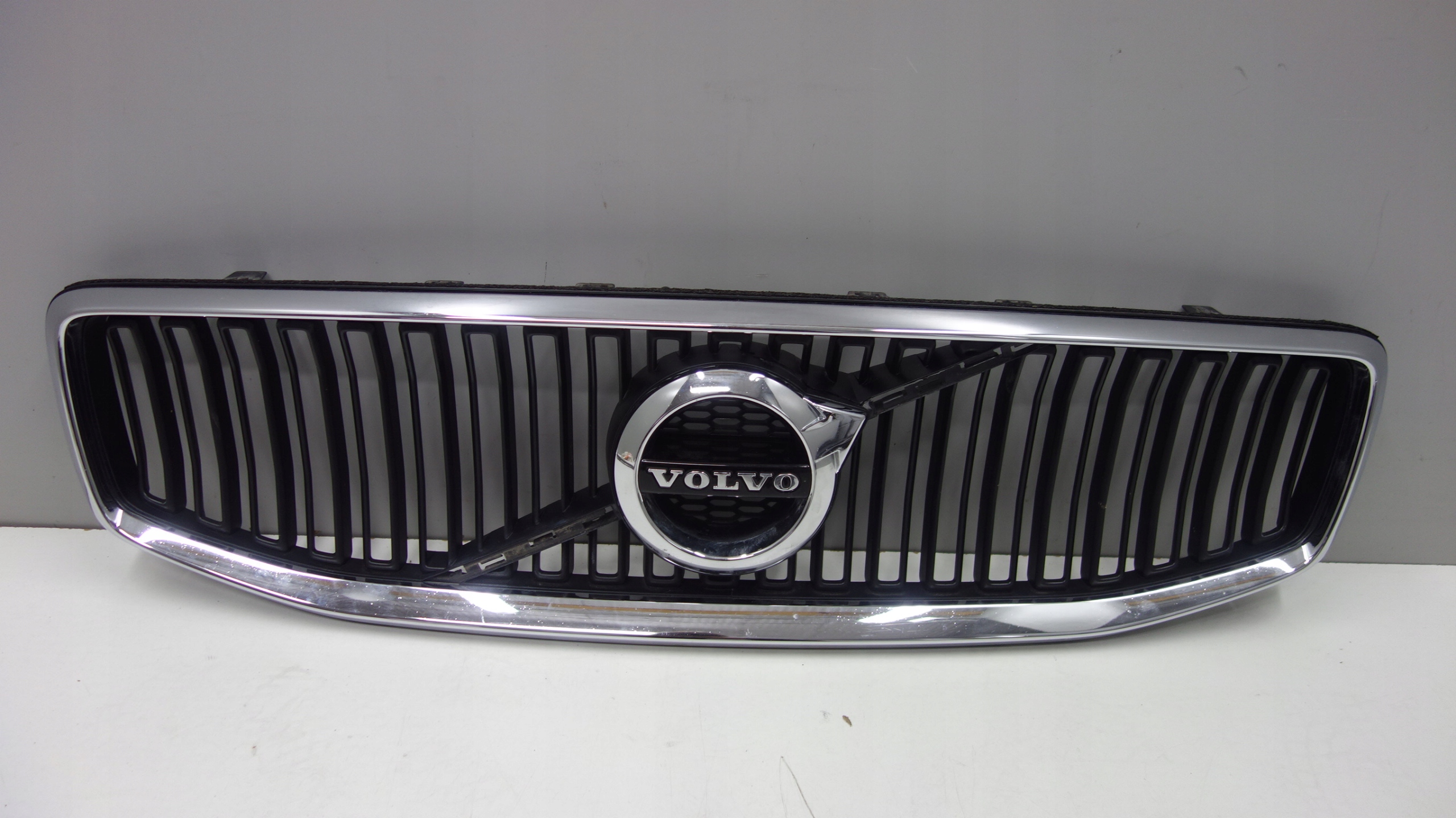 VOLVO XC60 ATRAPA GRILL ZDERZAK 31425539 za 699.00PLN z Częstochowa ...