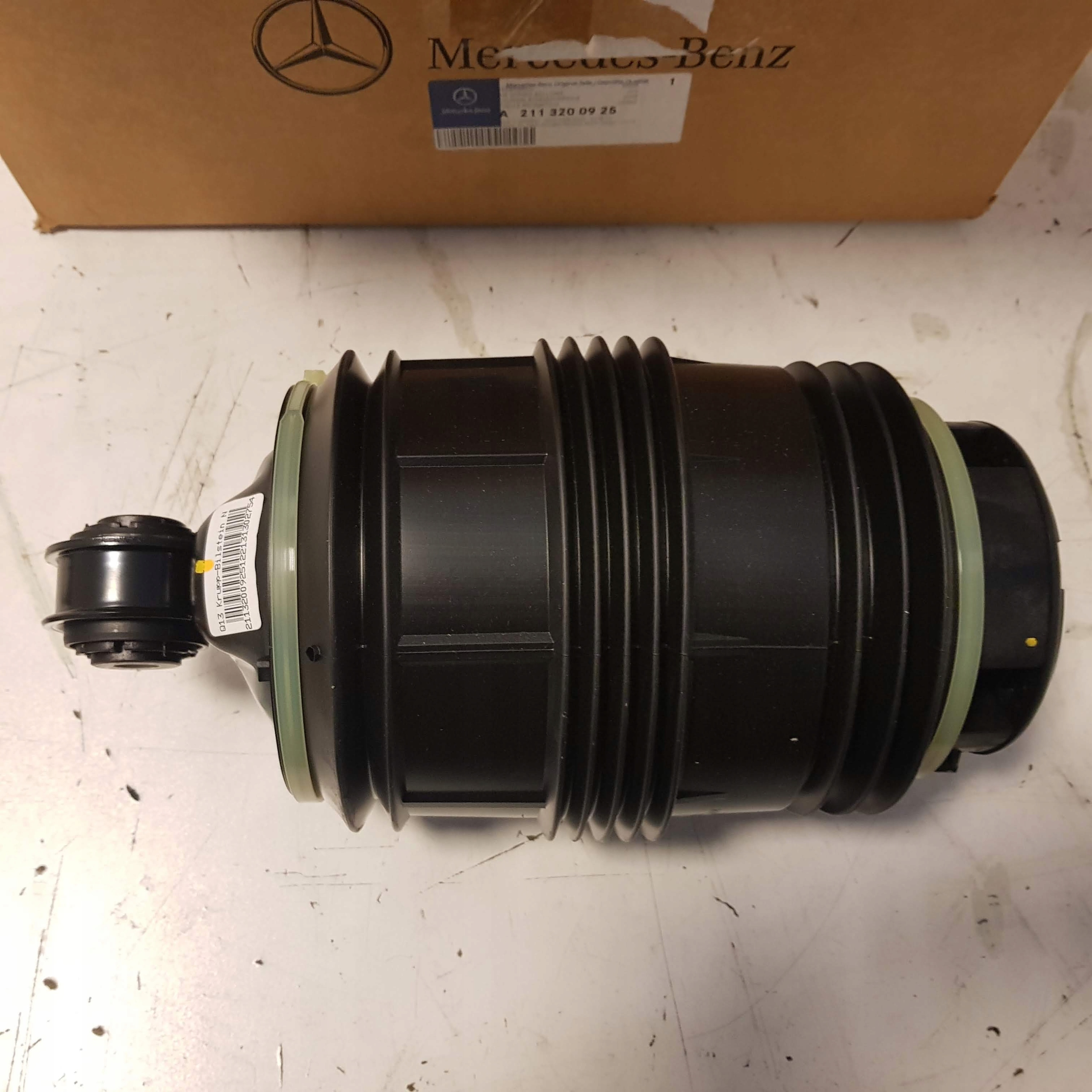 Mercedes E klasa W211 PODUSZKA ZAWIESZENIA MIECH PRAWY TYŁ ...