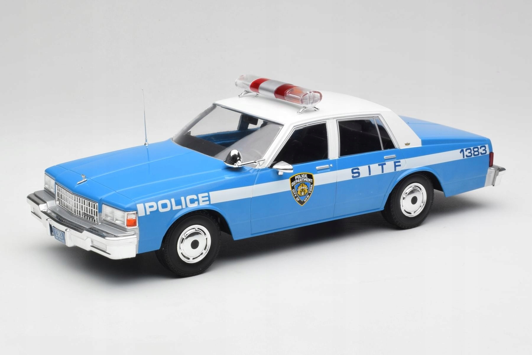 Police 1/18 - Modele samochodów skale do 1:18 - Allegro.pl