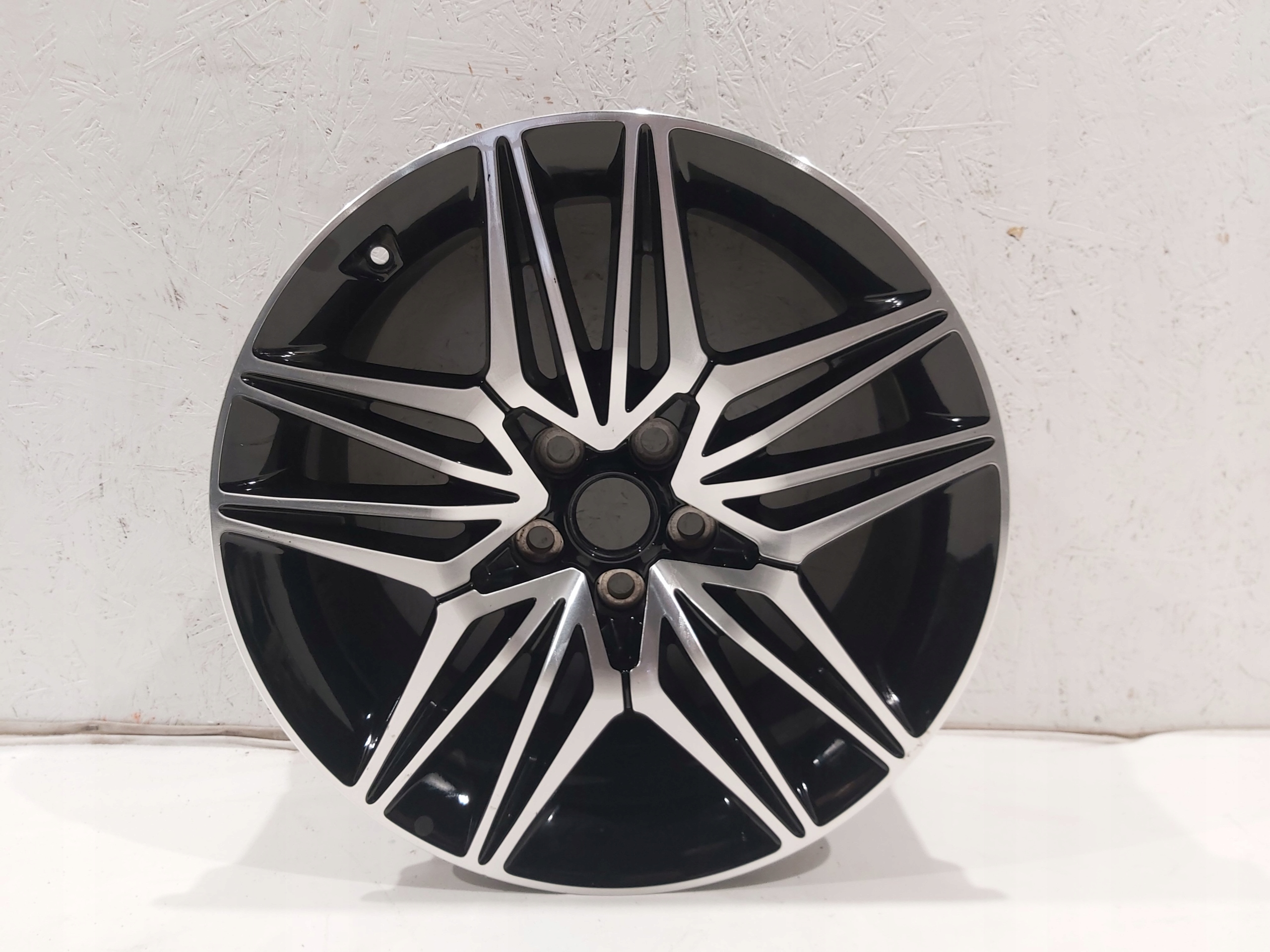 Felga aluminiowa Kia OE 52914-J5700 8.5" x 19" 5x114.3 ET 46 za 1800 ...