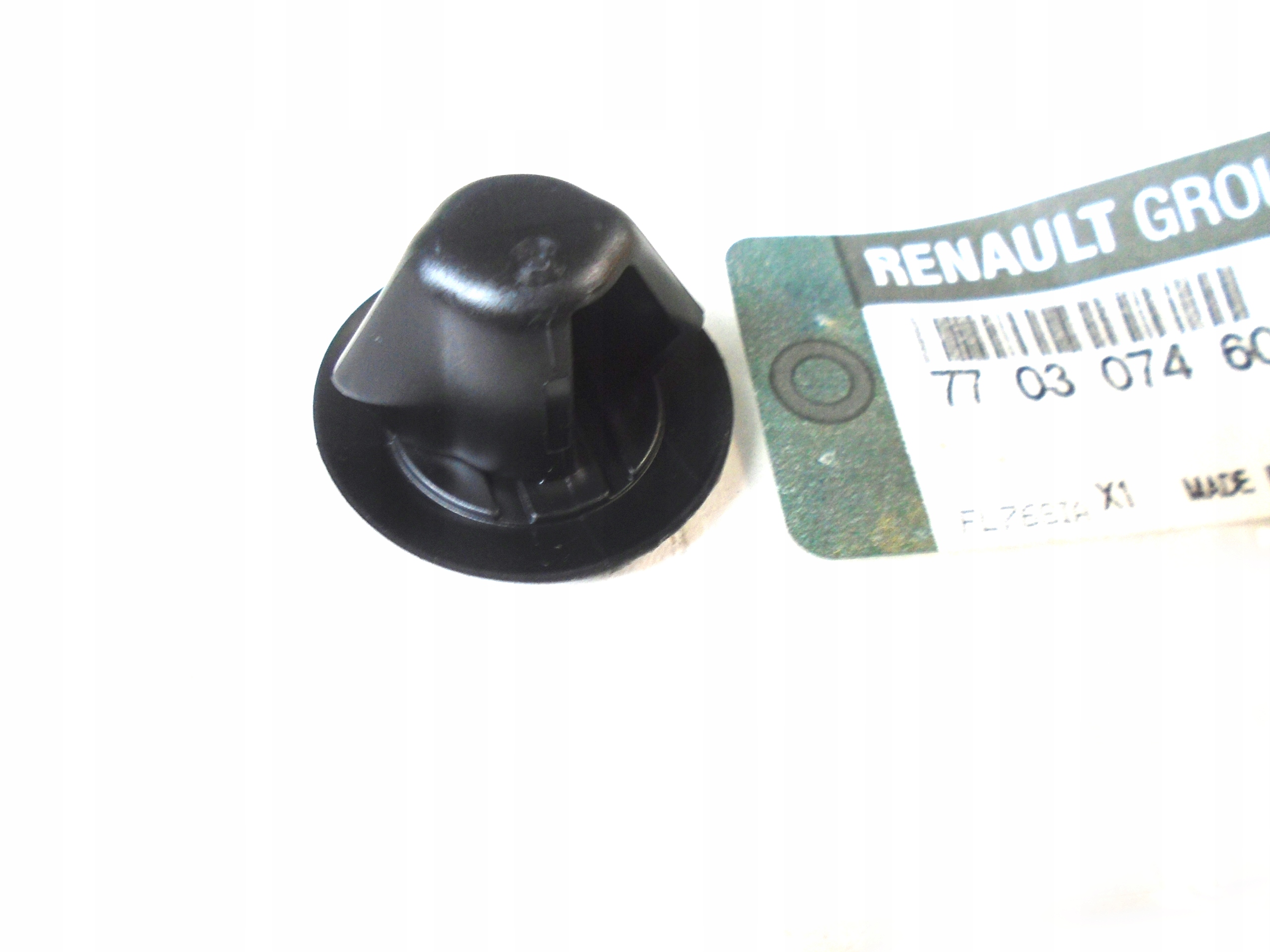 7703074606 Заглушка кузова Renault Оригинал 7703074606 купить в Украине ...
