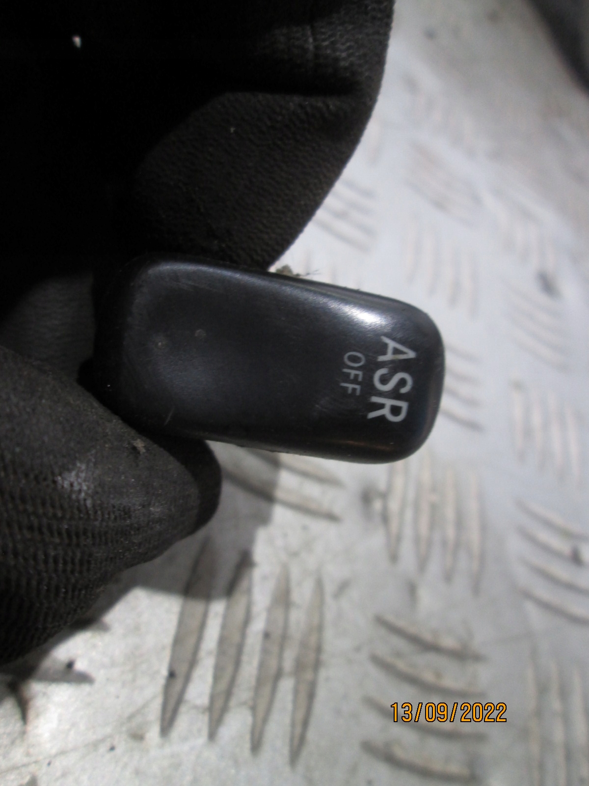 PRZYCISK ASR OFF MERCEDES V-KLASA W638 0065450807 za 14,99 zł z ...