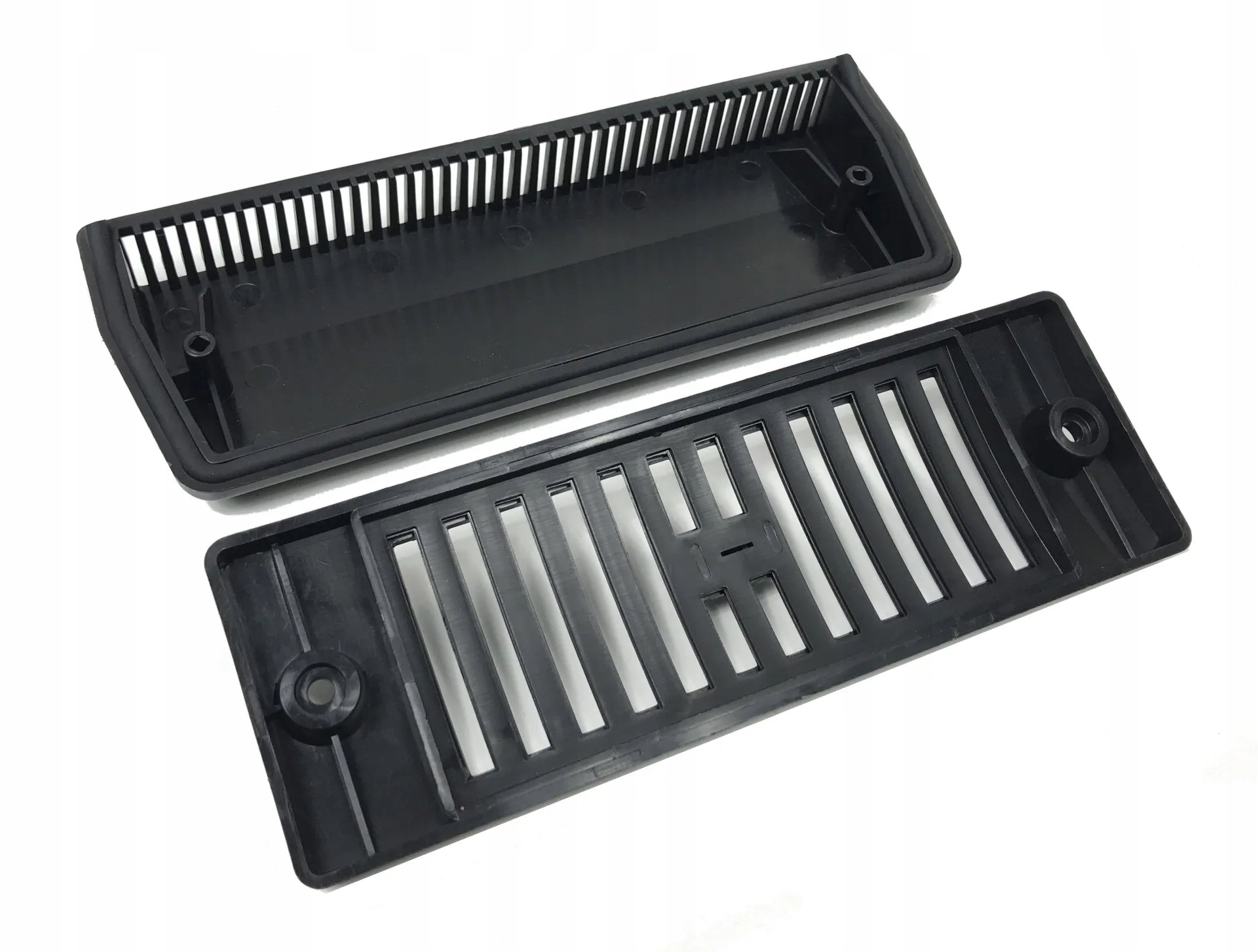 Kratki Wentylacyjne Kempingu Niewiadów - Niska cena na Allegro