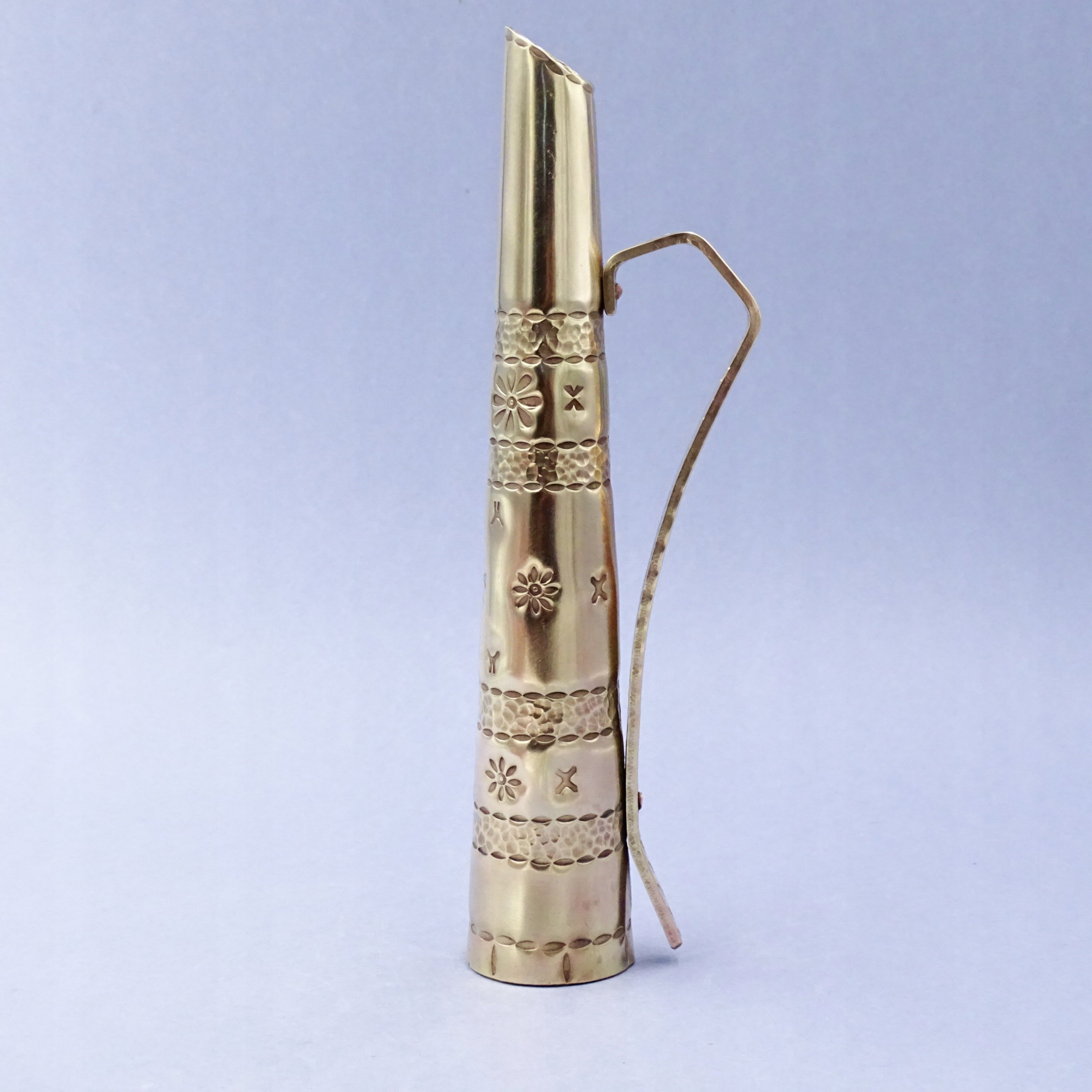 60. roky KRÁSNY RUČNE VYROBENÁ MEDENÁ VÁZA VÁZA DŽBÁN - Allegro