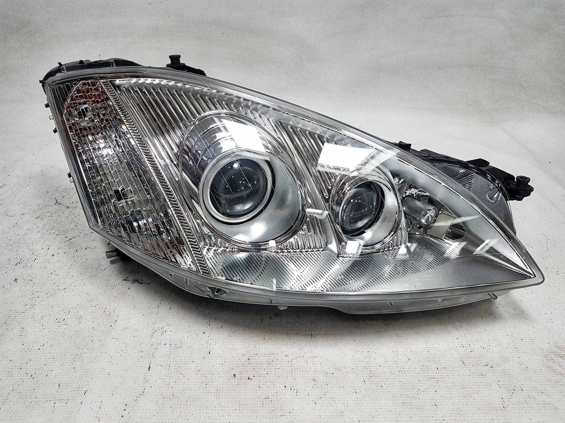 MERCEDES S-klasa W221 bi- xenon NIGHT VISION FVA.T A2218207661 za 3998 ...