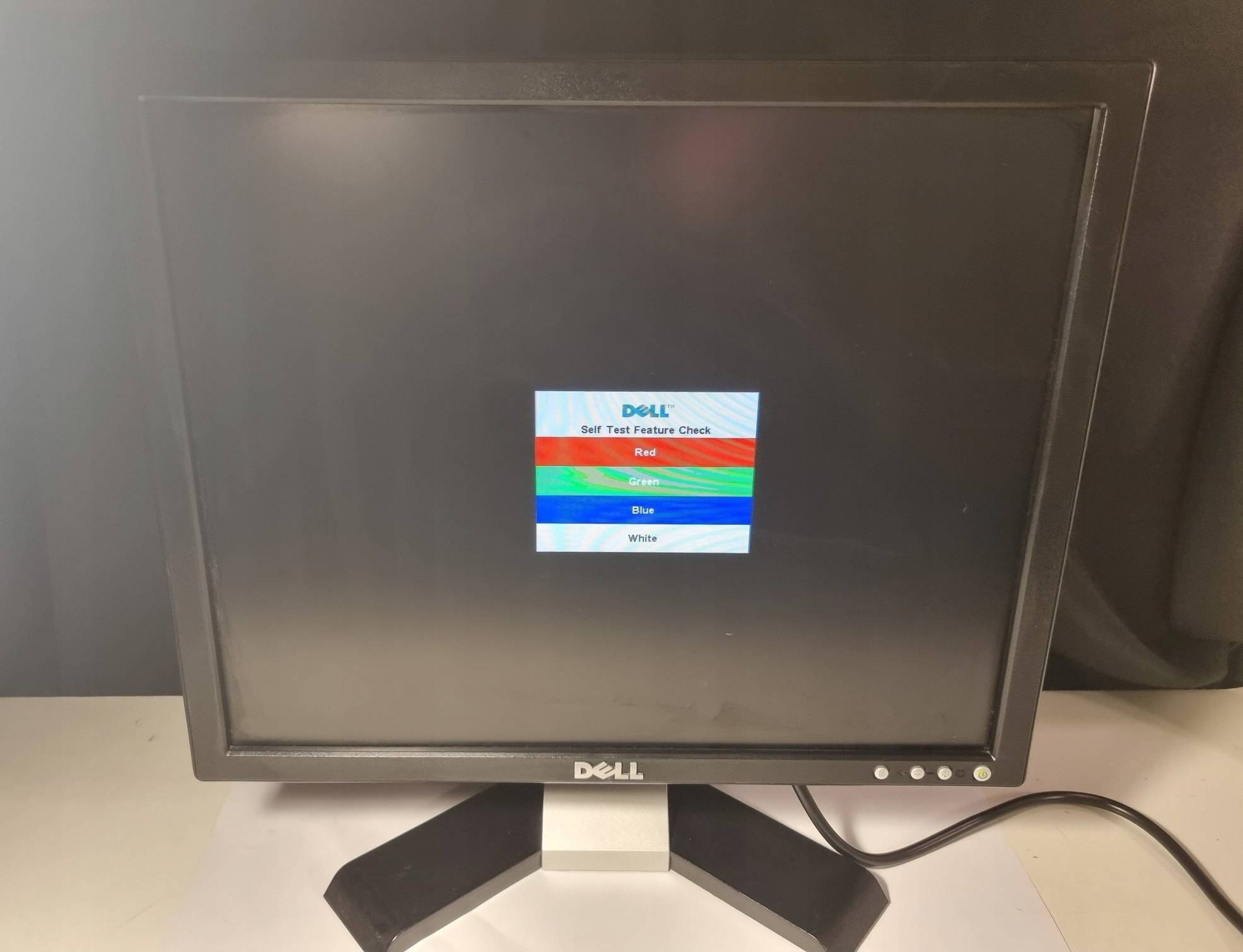 Monitor Lcd 17 Fhd w Monitory komputerowe klasa energetyczna G - Sklepy ...