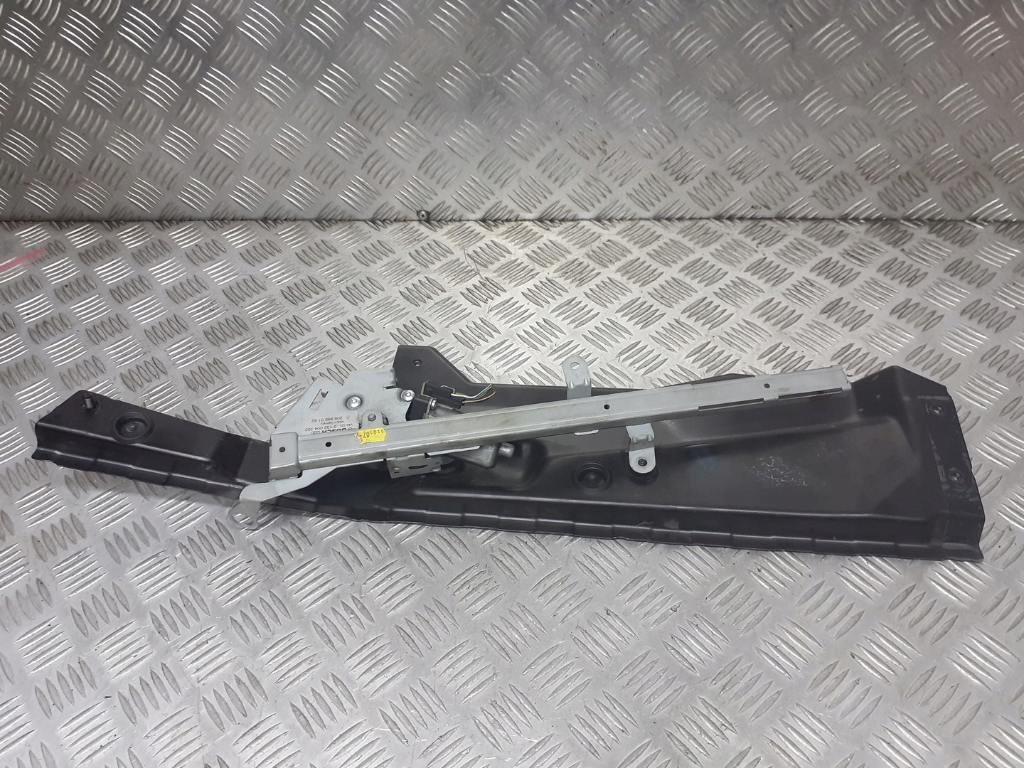 PODAJNIK PASA LEWY TYŁ MERCEDES CLK W209 za 170.00PLN z Kamińsko ...