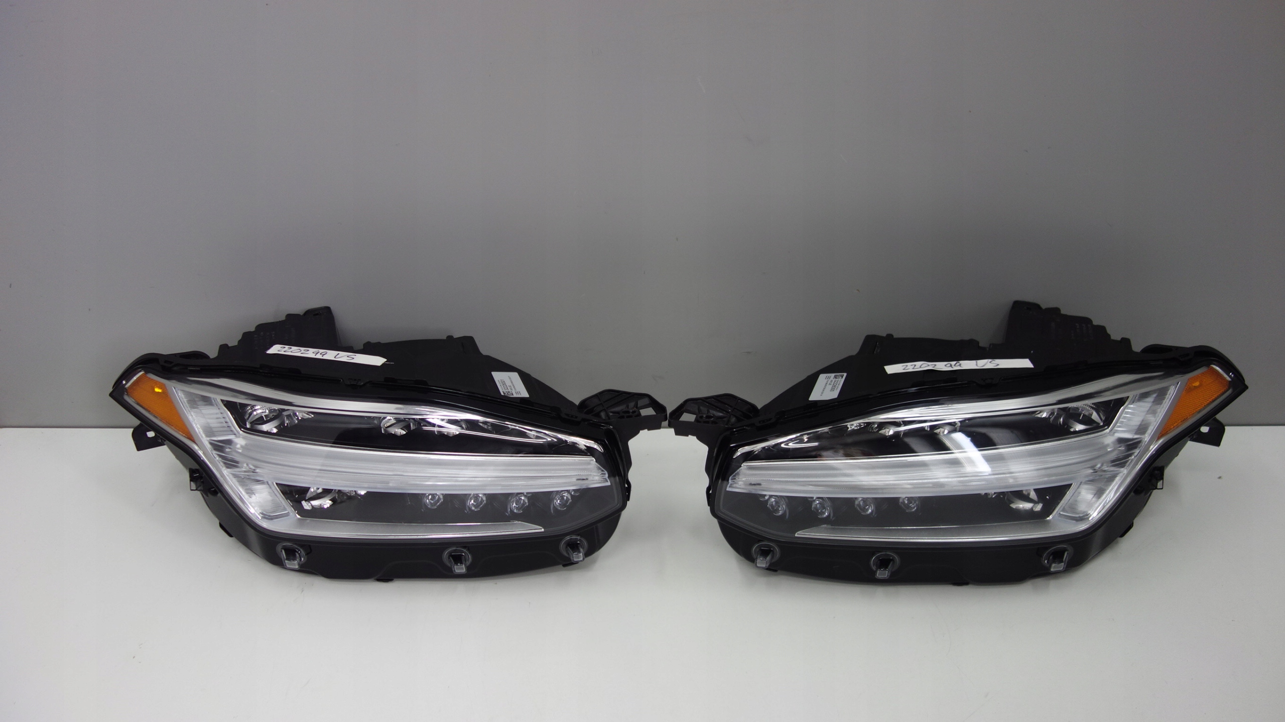 VOLVO XC90 II LAMPY PRZEDNIE KOMPLET USA 1 MODUL - porównaj ceny ...