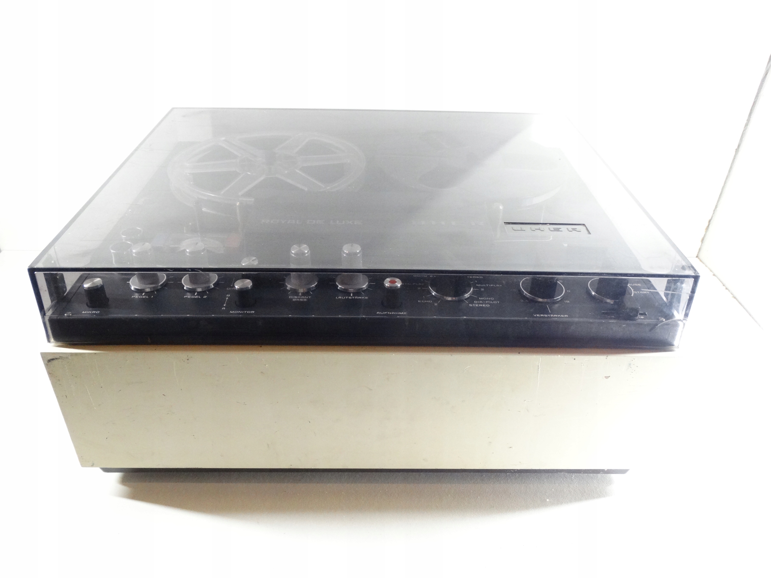 Magnetofon szpulowy Uher MAGNETOFON SZPULOWY UHER ROYAL DE LUXE czarny ...