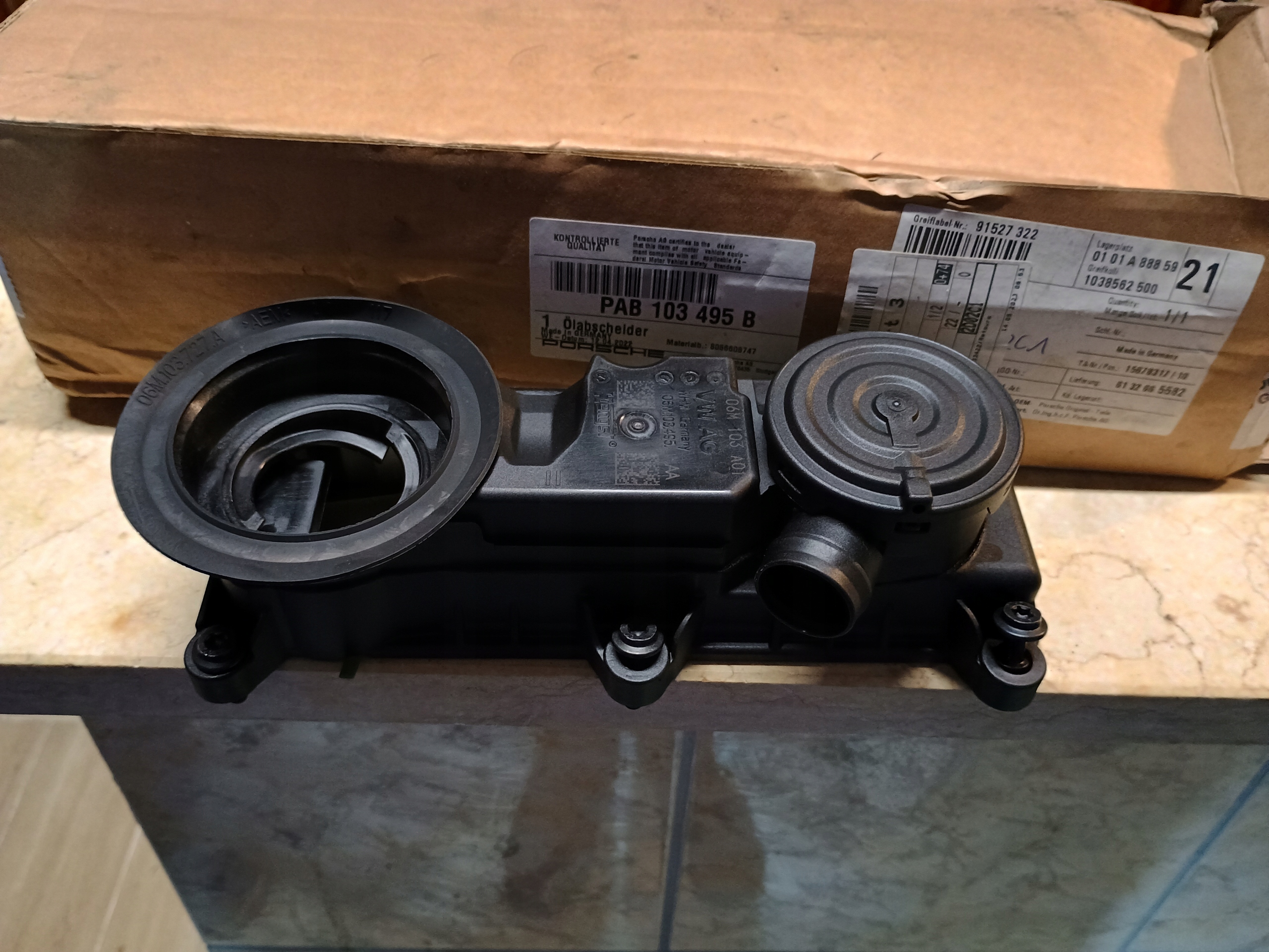 Odma separator oleju Porsche Cayenne Panamera Macan 9Y0 nowe PAB103495B ...