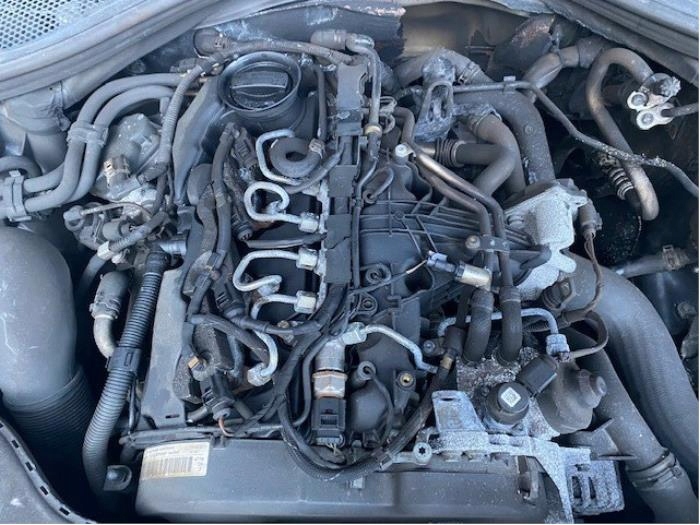 Silnik KOMPLETNY CJC CJCA VW Audi A4 B8 Seat Exeo 2013 rok za z Leszno ...