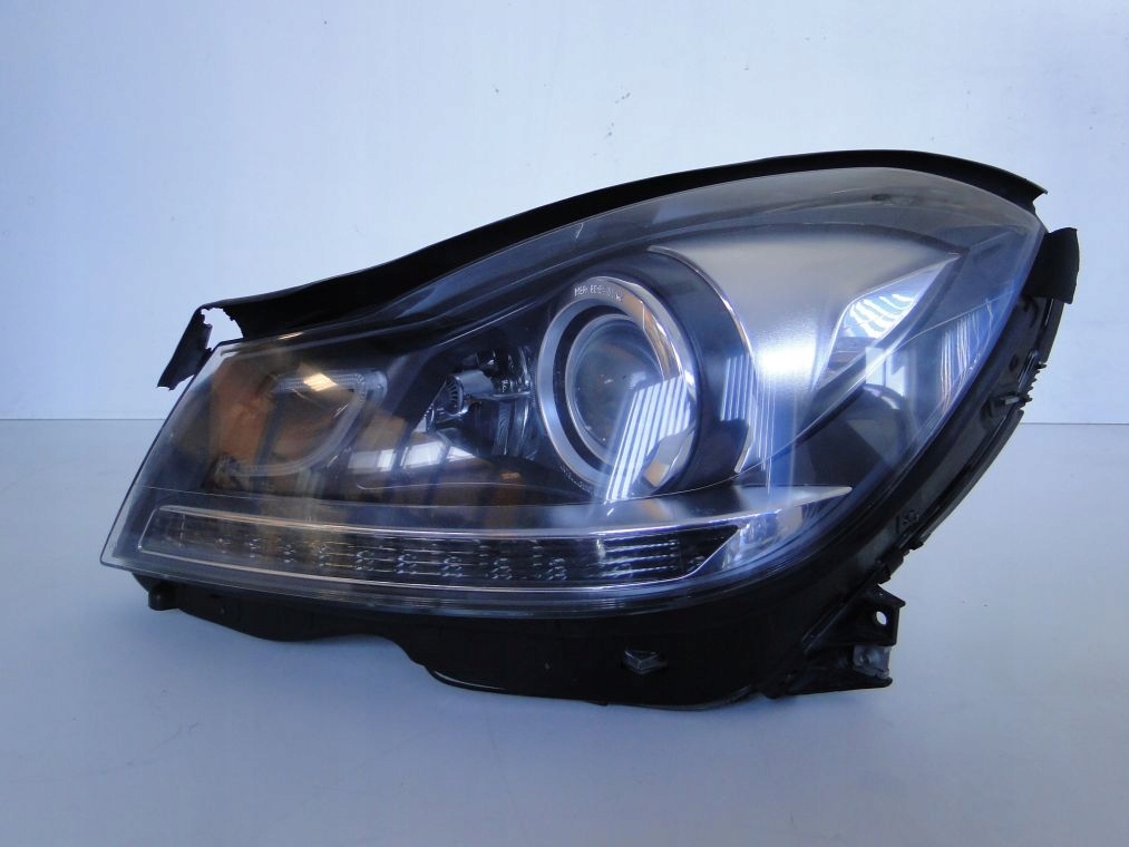 MERCEDES C KLASA W204 LIFT LAMPA AMG LEWA CZARNA za 3599.00PLN z Lubasz ...