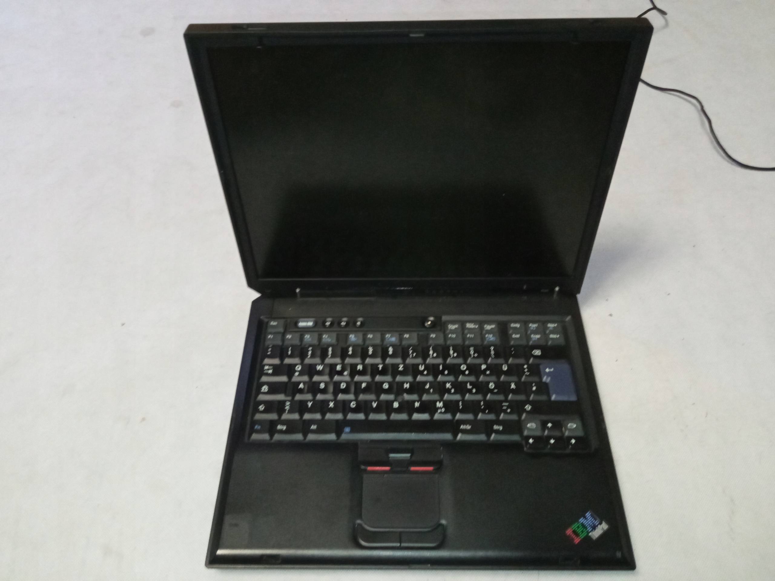 Laptop Lenovo IBM Thinkpad R40 15 " Intel Pentium M 1 GB / 40 GB czarny ...