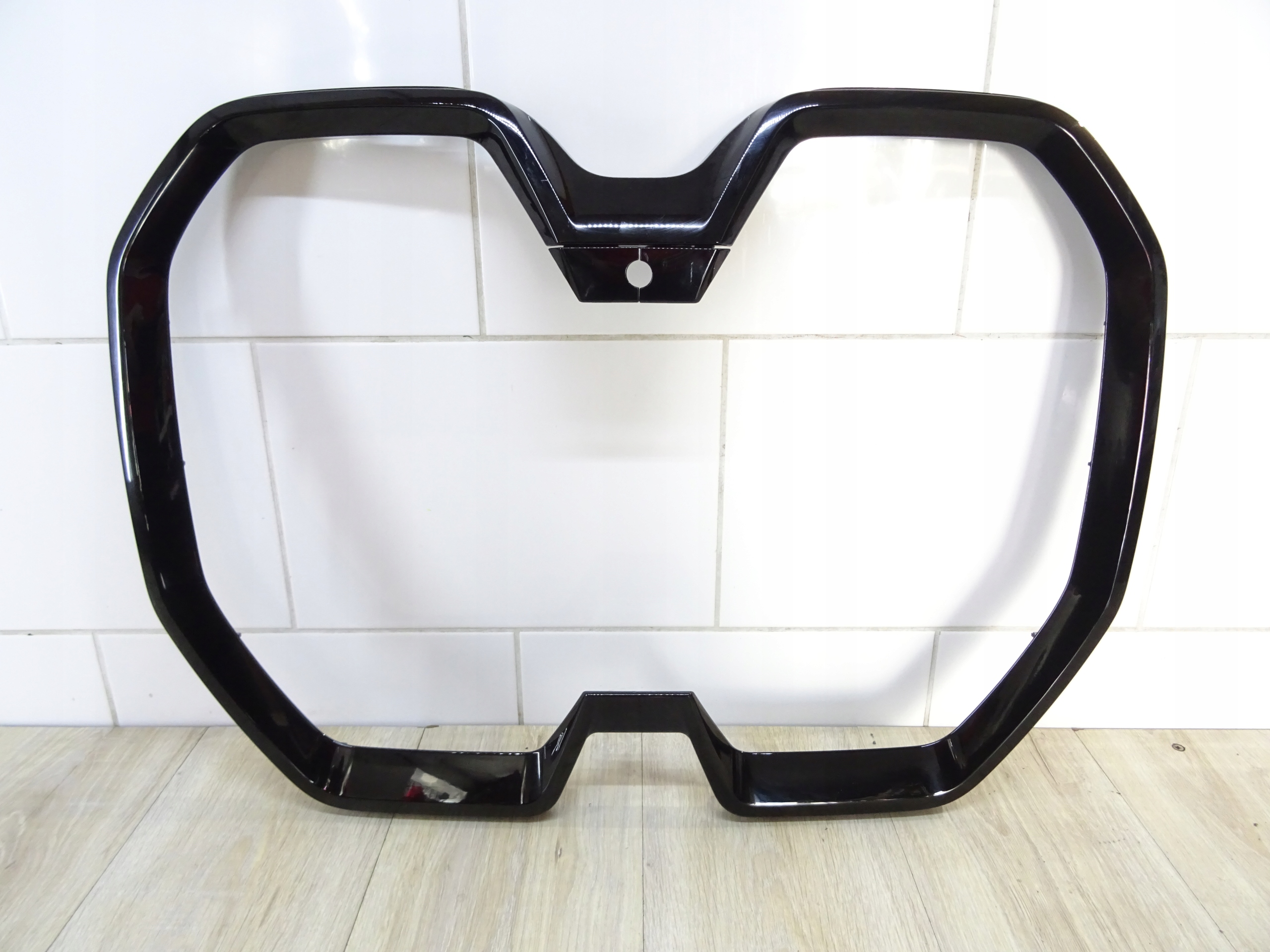 BMW IX M60 ramka grill atrapa chłodnicy 9492163 za 499.00PLN z ZASTAWIE ...