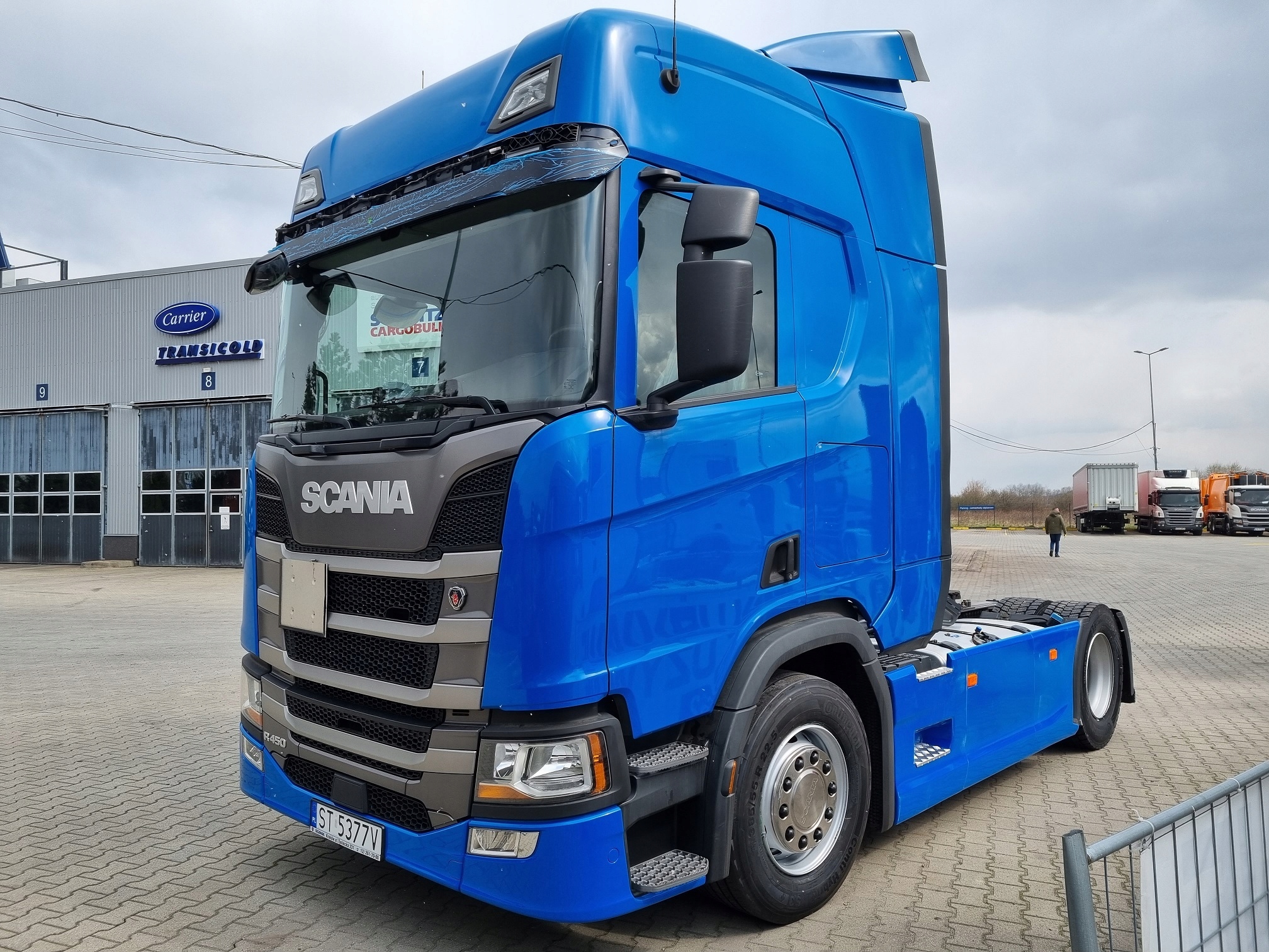 Spojlery spoilery osłony owiewki międzyosiowe zabudowy Scania R S za ...