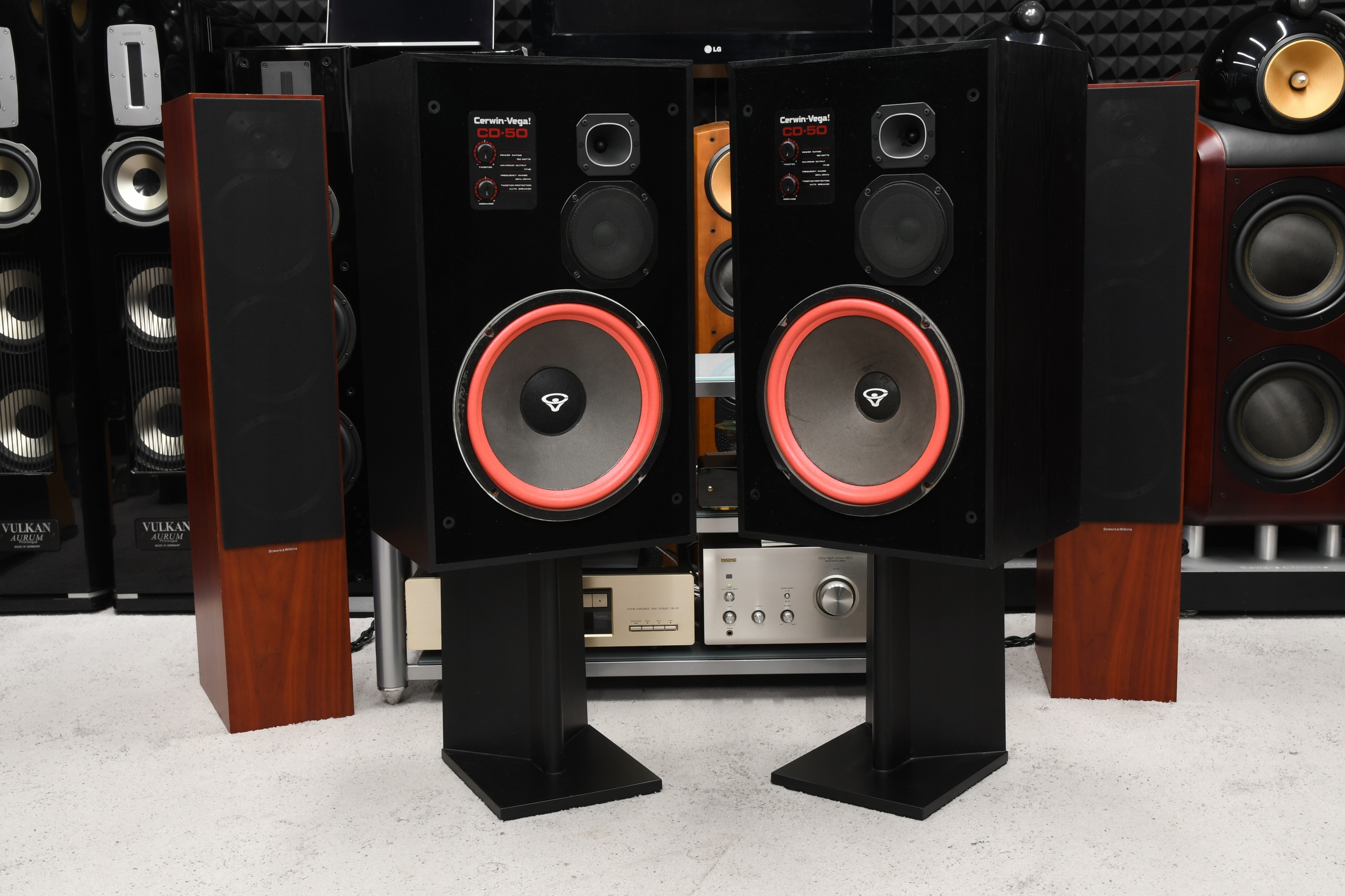 Czarne kolumny podstawkowe głośniki Monitory Cerwin Vega! CD50 + standy ...