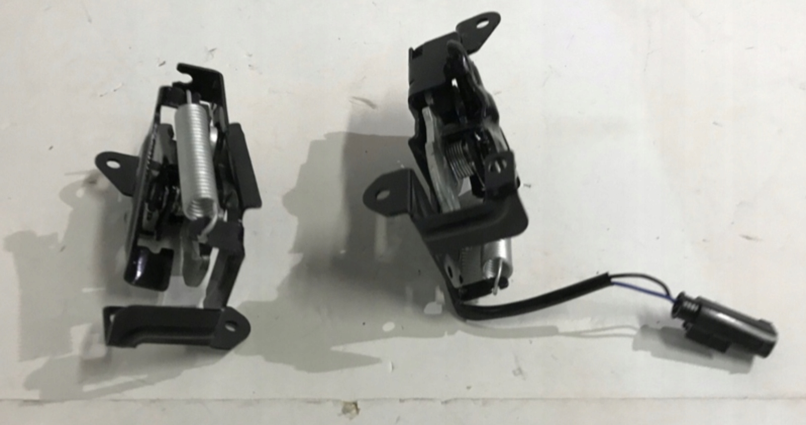 Zamek maski BMW X3 G01 X4 G02 X5 G05 X6 G06 X7 G07 51237347410 za 239 ...