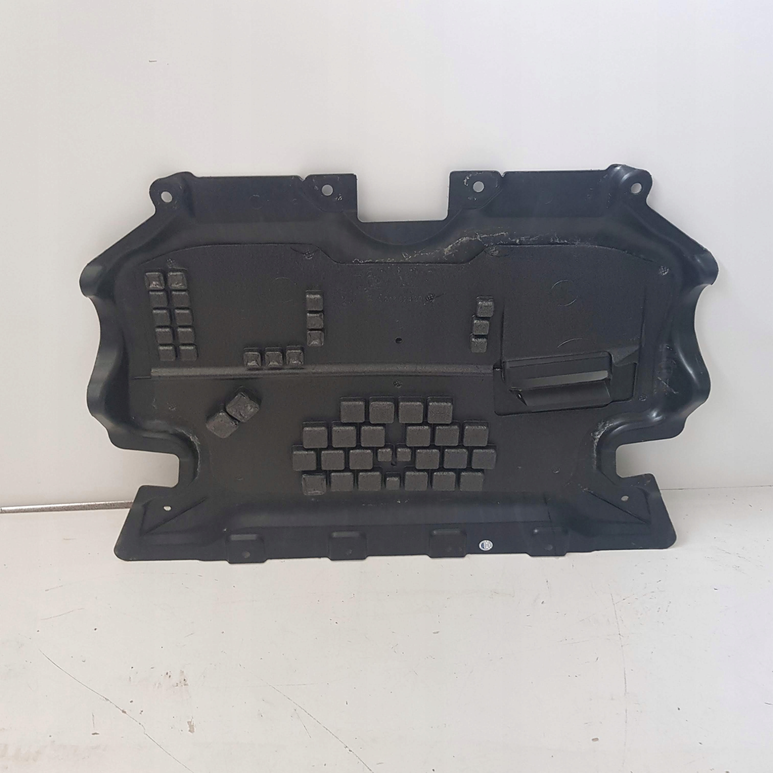 Mercedes-Benz OE A2055201600 osłona silnika dolna • Cena, Opinie - Allegro