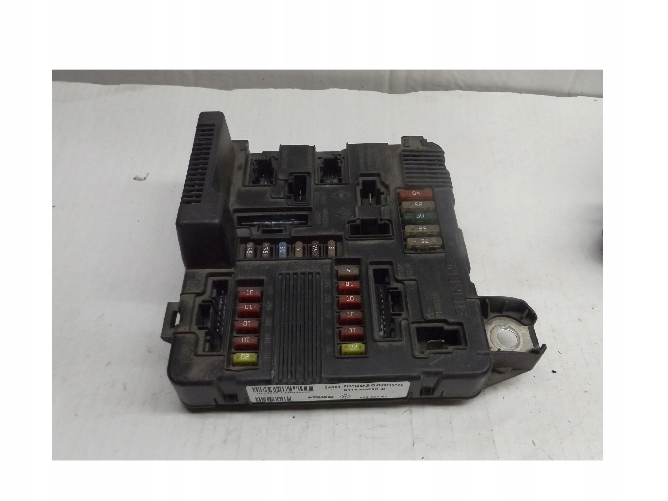 Renault scenic II megane II skrzynka bezpieczników UPC za 50.00PLN z Zamość - Allegro ...