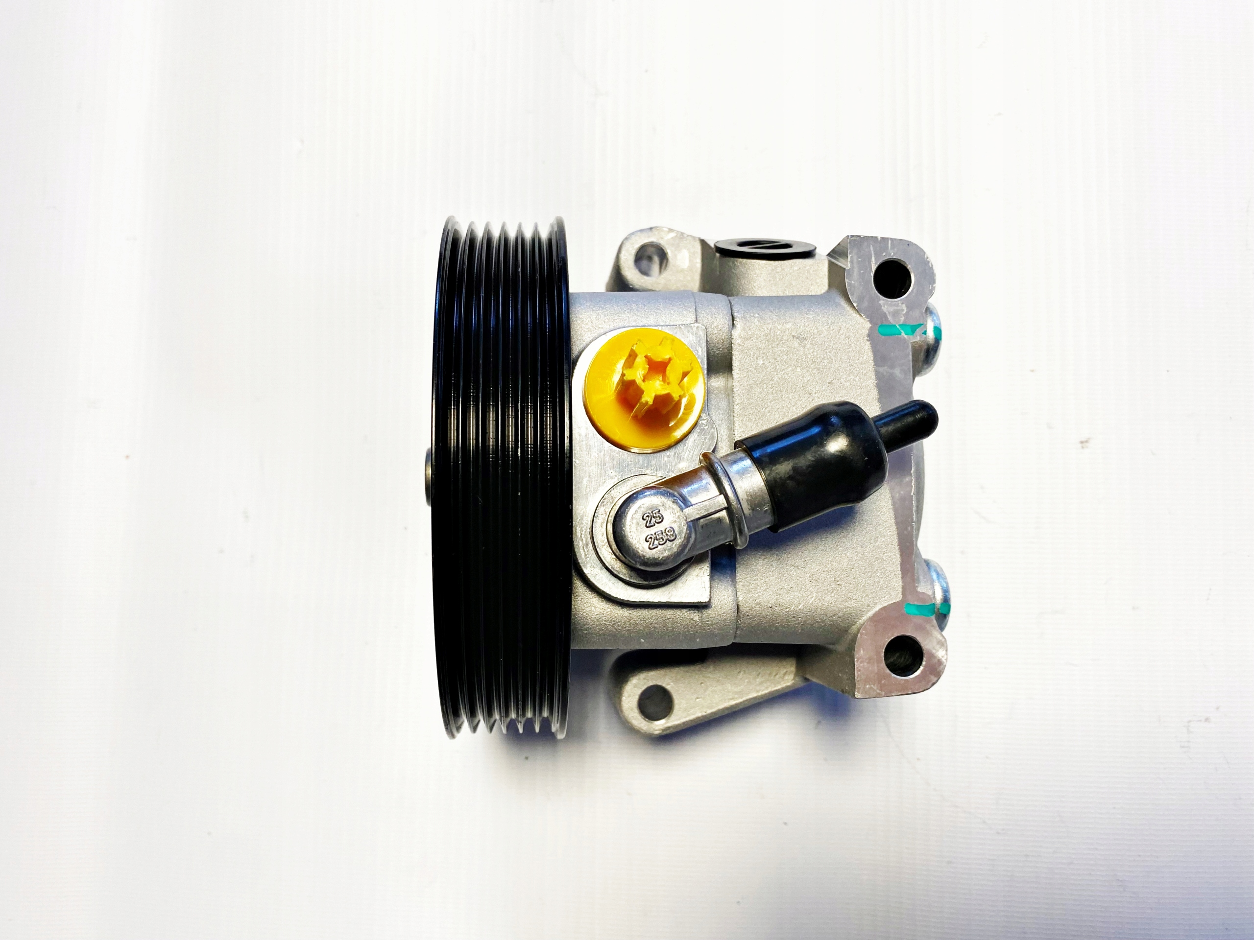 Pompa Wspomagania Ford 2,0 Benzyna - Niska cena na Allegro