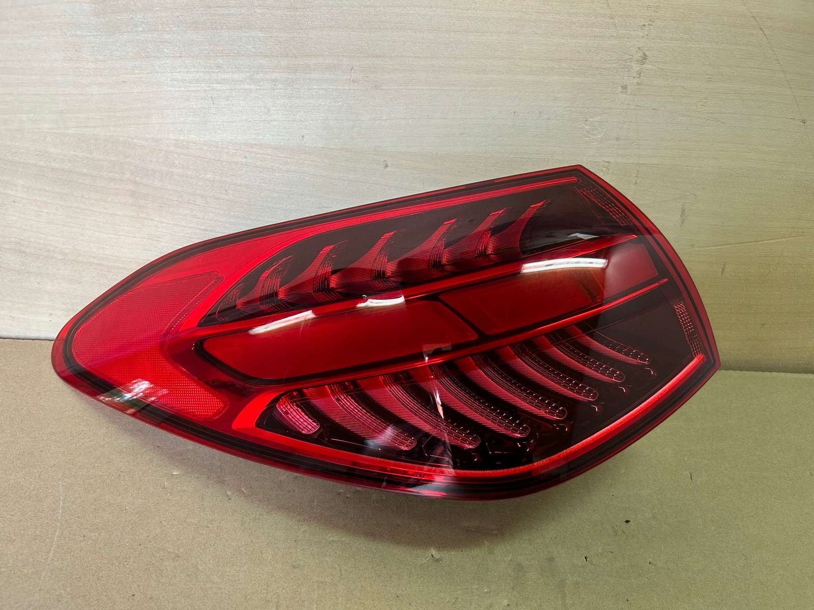 MERCEDES W206 C-KLASA KOMBI LAMPA LEWA TYŁ LED A2069061301 za 900 zł z ...