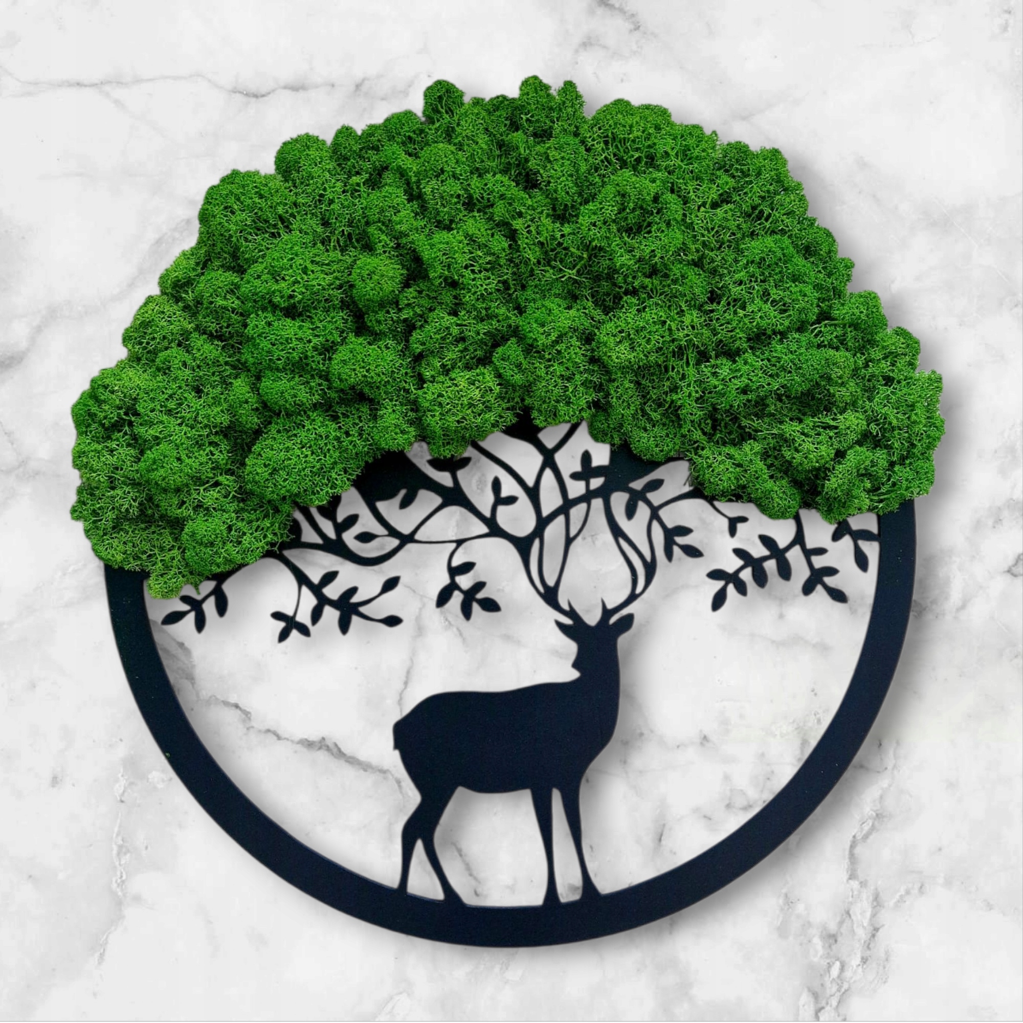 Dekoráció mohával, rénszarvas zuzmóval, szarvas fával, áttört panellel ...