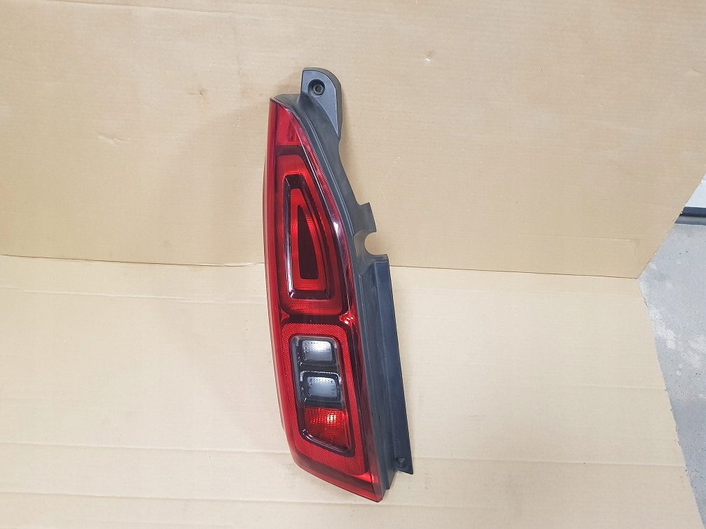 Peugeot OE 9819649280 lampa tylna - porównaj ceny - Allegro.pl