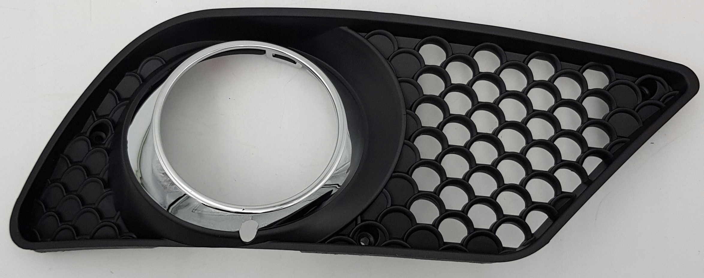 KRATKA ATRAPA na halogen AMG MERCEDES Cklasa W204 2048850253 za 149,90 ...