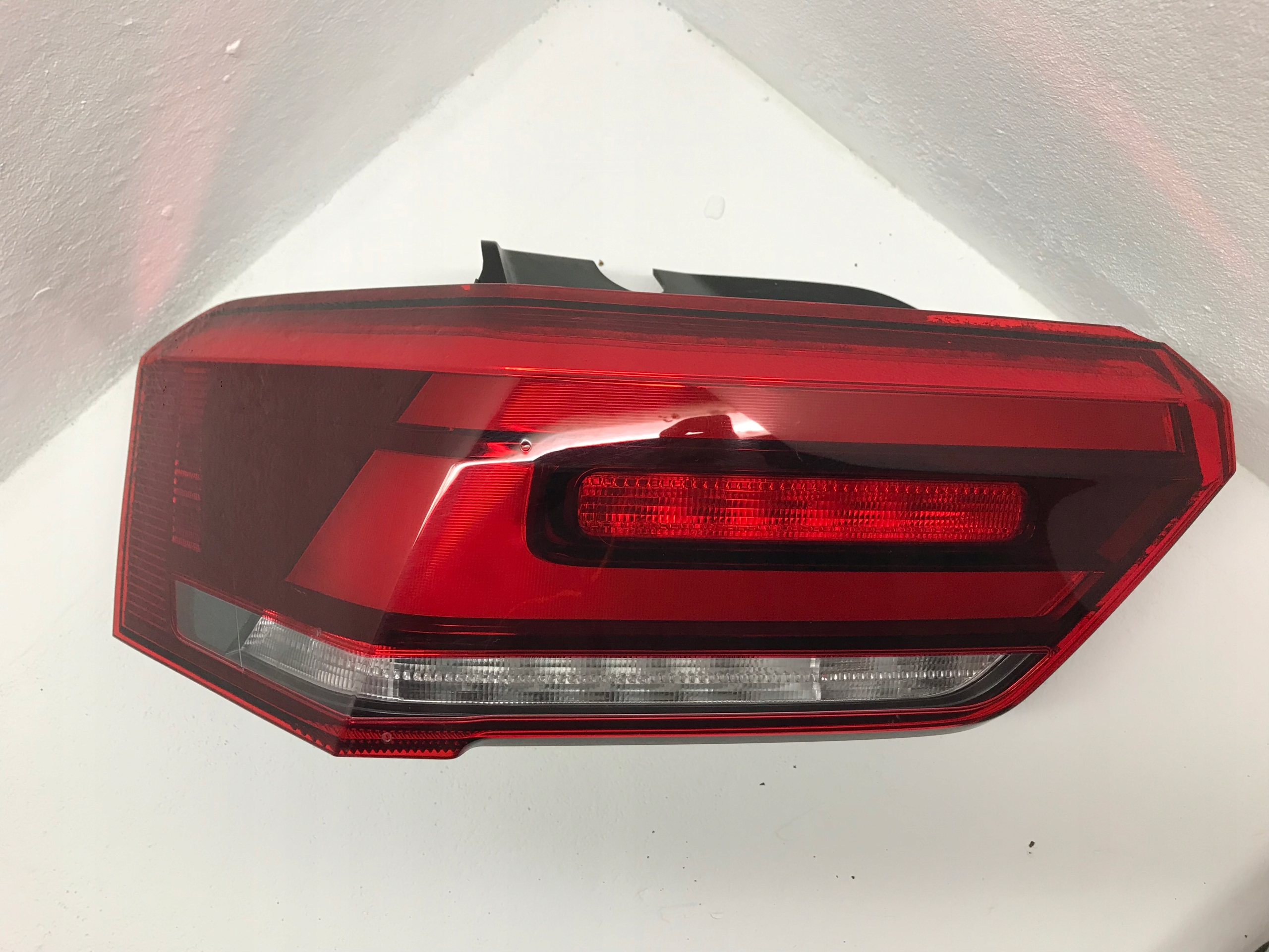 VOLKSWAGEN ID3 ID.3 LAMPA LED LEWY TYŁ TYLNA EUROPA 10A945095B za 300 ...