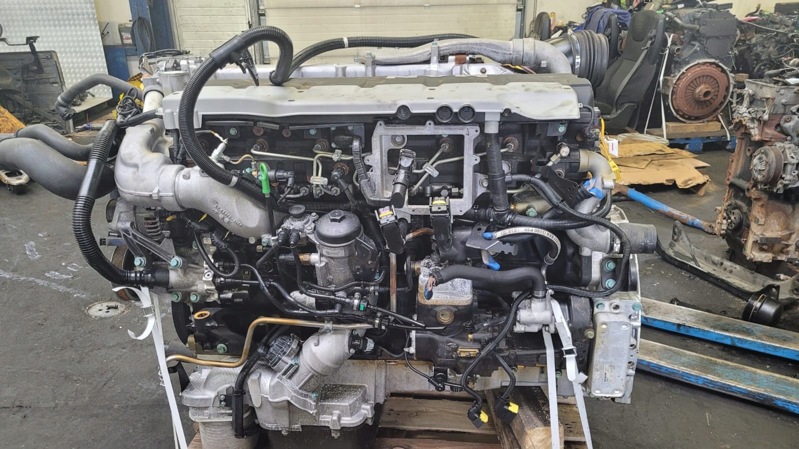 SILNIK MAN TGX TGS D2676 LF52 EURO 6 420KM LIFT POLIFT za 43000.00PLN z ... SILNIK MAN TGX TGS D2676 LF52 EURO 6 420KM LIFT POLIFT za 43000.00PLN z ...