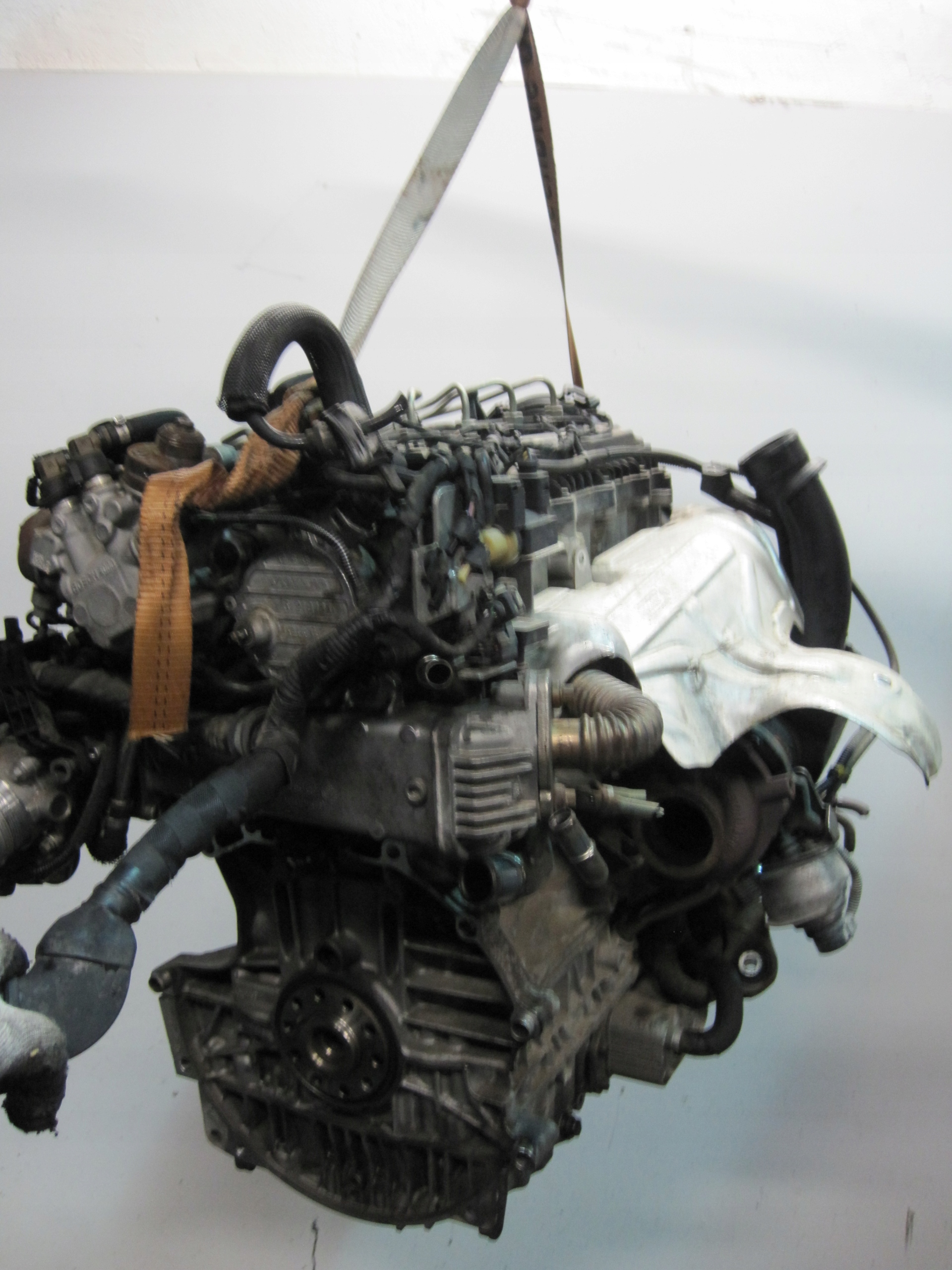 SILNIK MOTOR KOMPLETNY VOLVO V60 2,0D D5204T za 7999.00PLN z Jaworze - Allegro - (18032283850)