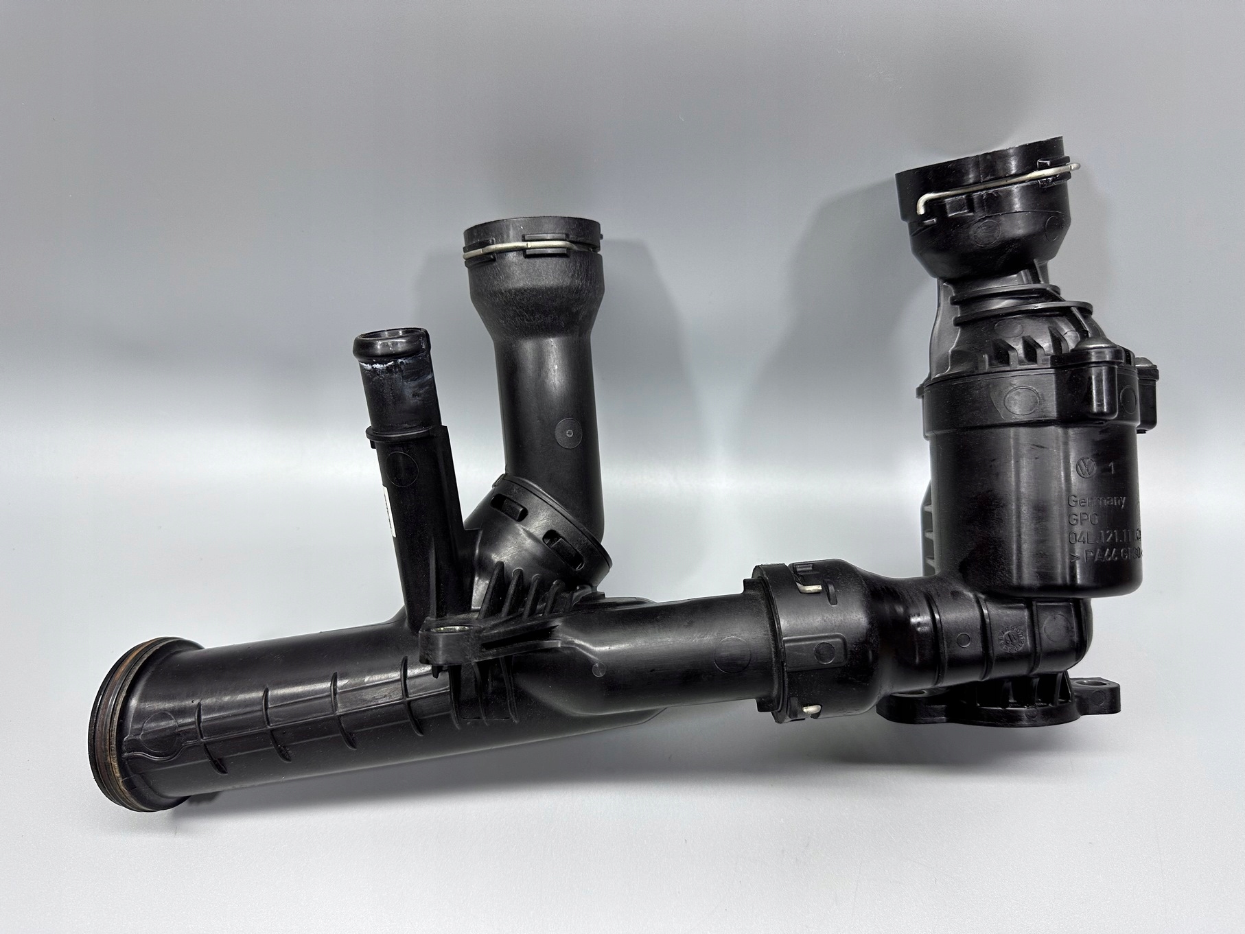 AUDI A4 B9 A5 2.0TDI OBUDOWA TERMOSTATU 04L121111Q 04L121111Q ...