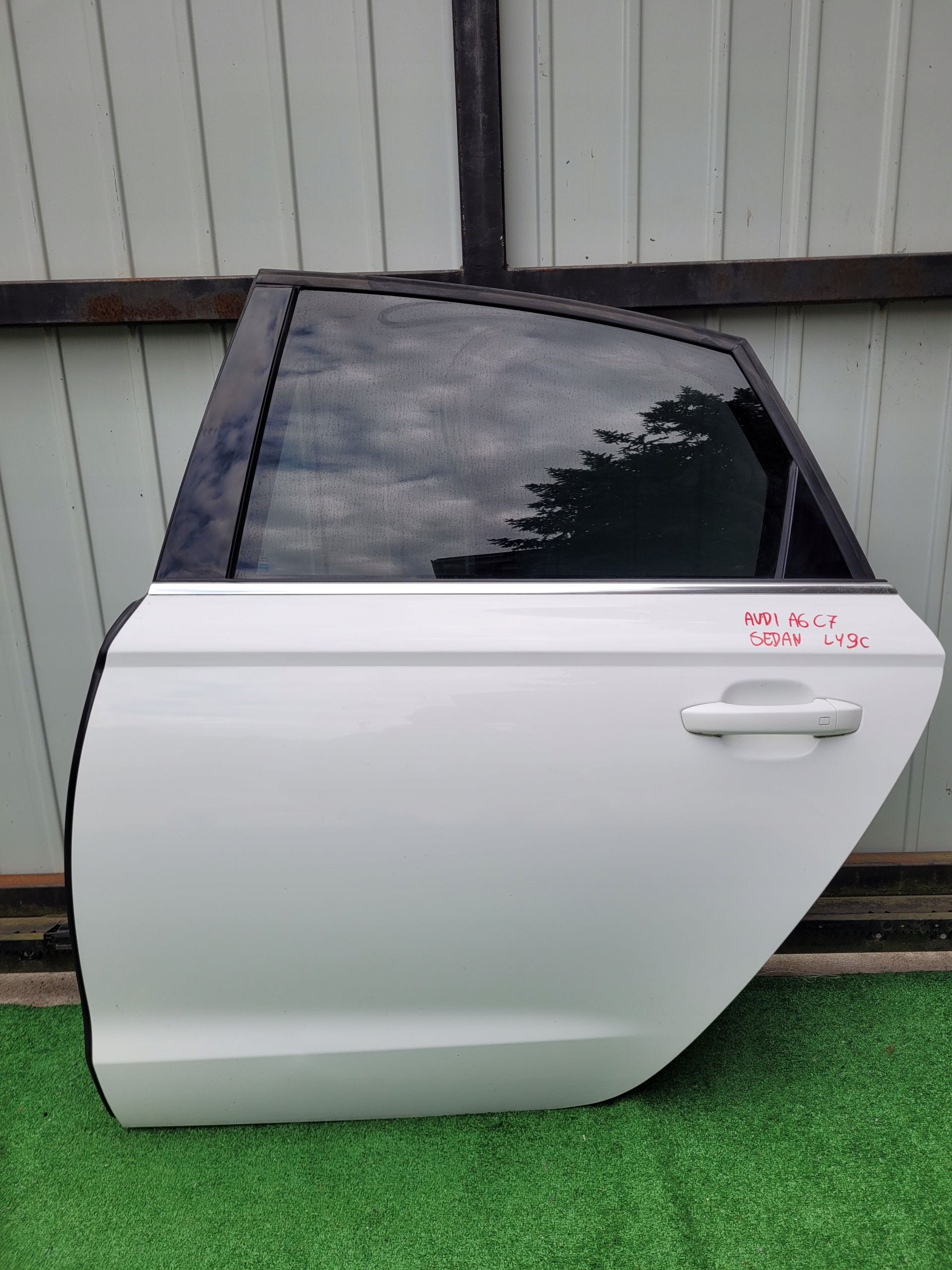 AUDI A6 C7 DRZWI LEWE TYLNE LEWY TYŁ SEDAN LY9C za 2300.00PLN z ...