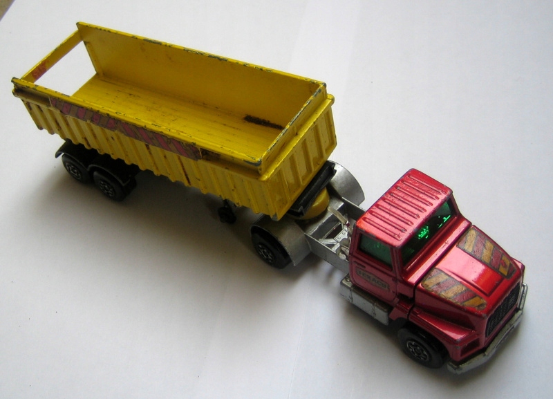 MATCHBOX FORD TRACTOR and TRAILER 17243179311 - Allegro.pl