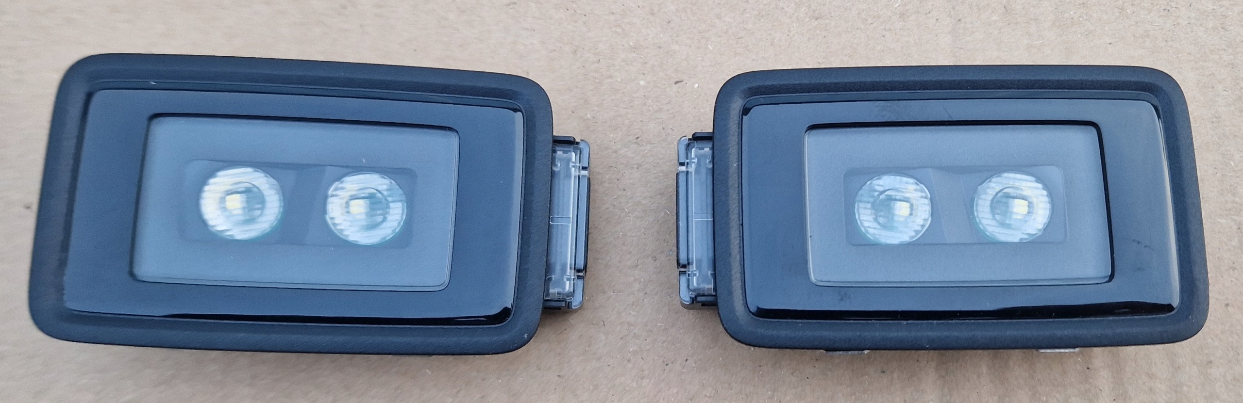 LAMPKA LED WNĘTRZA GOLF 8 VIII KOMBI 5H9947304A PRAWA ORYGINAŁ IDEAŁ za ...