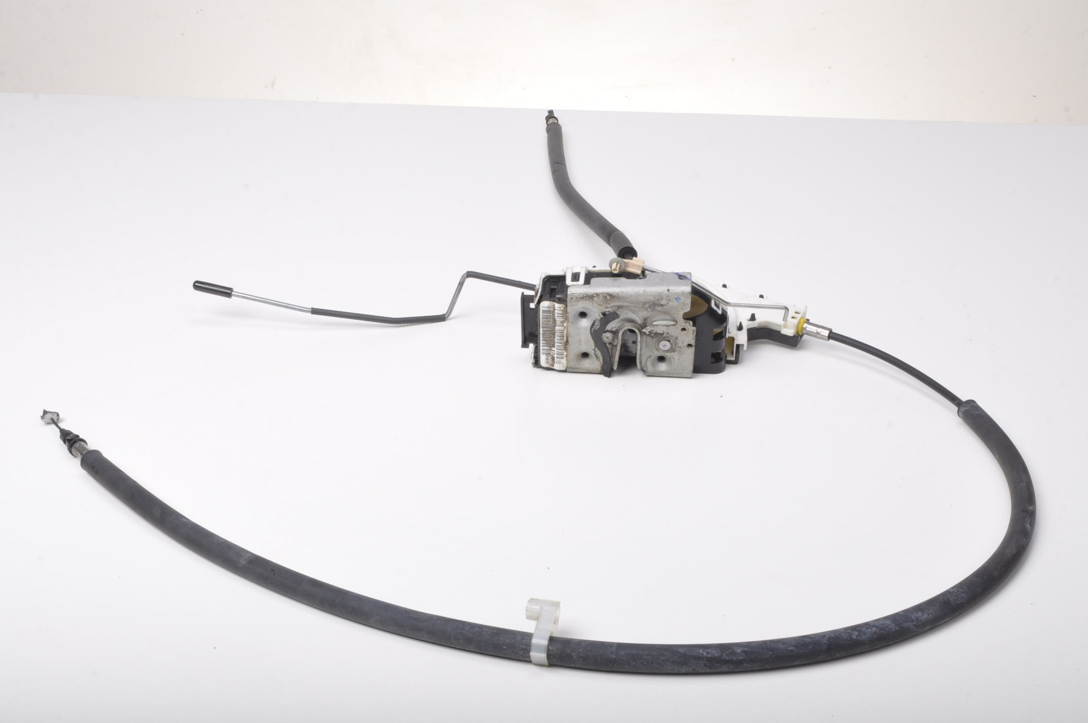 MASERATI GHIBLI III (M157) ZAMEK DRZWI PRAWY PRZÓD PRZEDNI 673007275 za ...