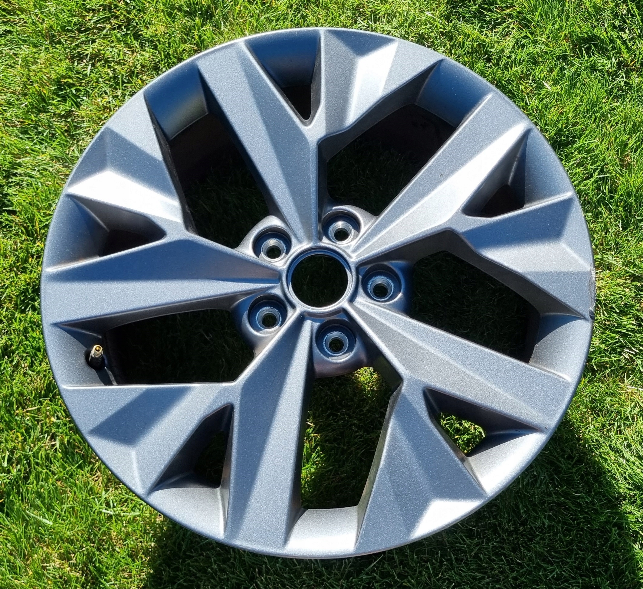 Felga aluminiowa Kia OE SPORTAGE V GT-LINE 7.5" x 18" 5x114.3 ET 51 ...