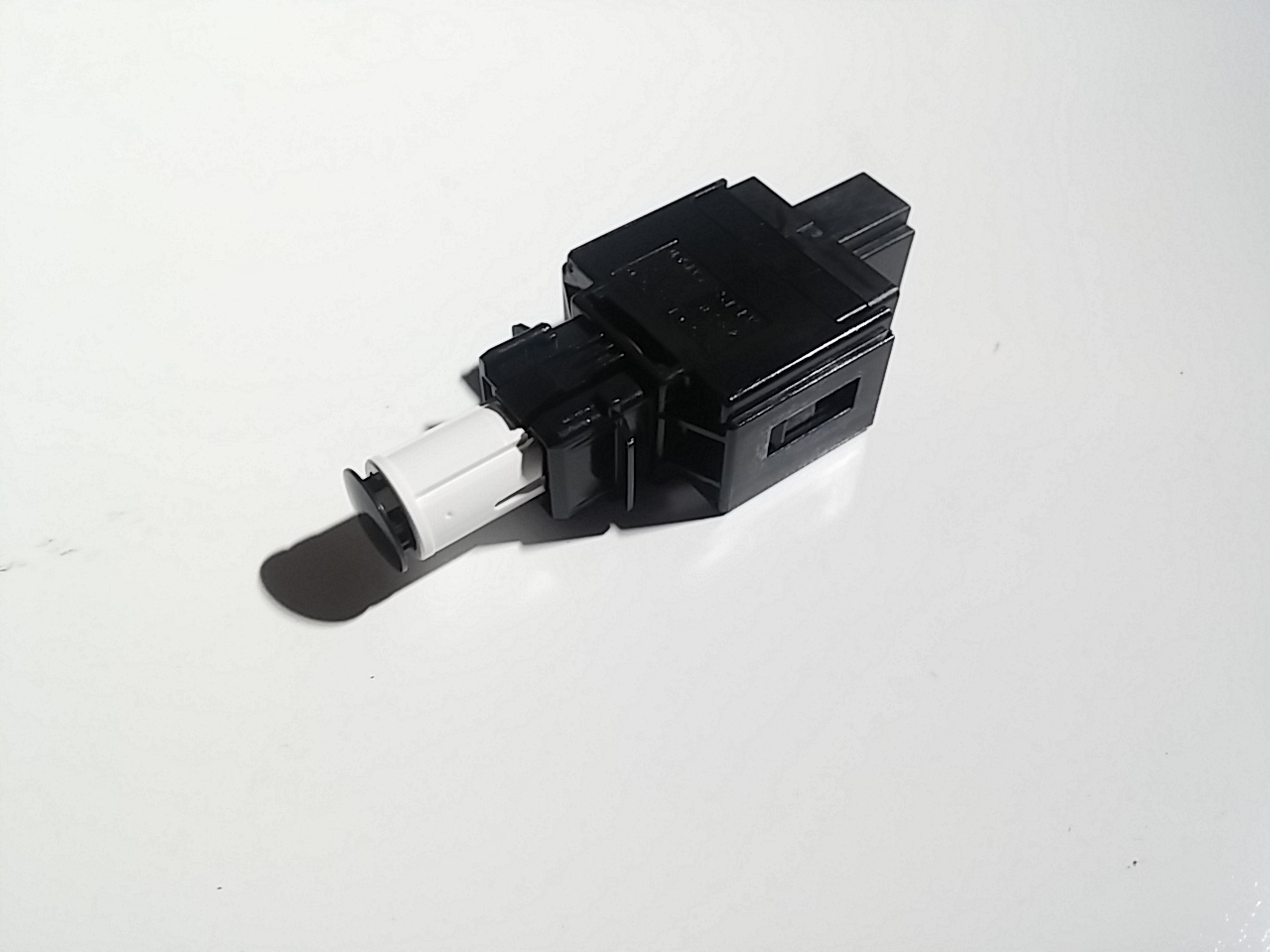 31439575 31439575 - VOLVO S60 S80 V70 XC70 XC90 стоп-переключатель ...