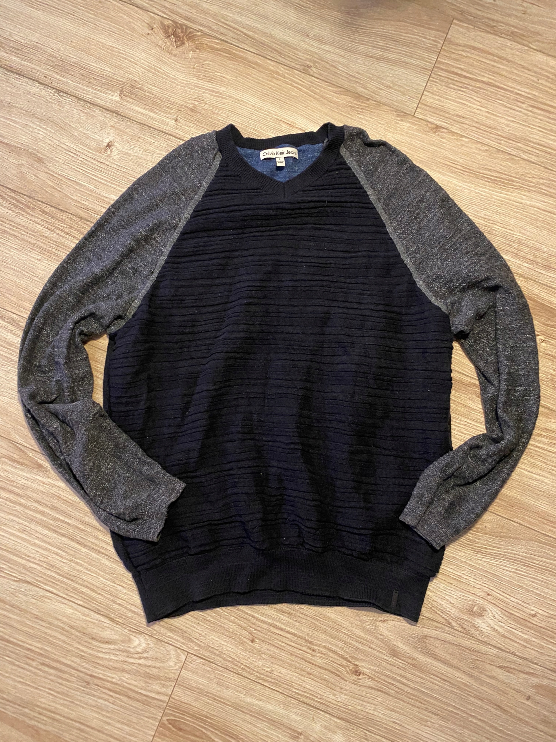 Calvin Klein r.L • Cena, Opinie • Bluzy 17473402299 • Allegro